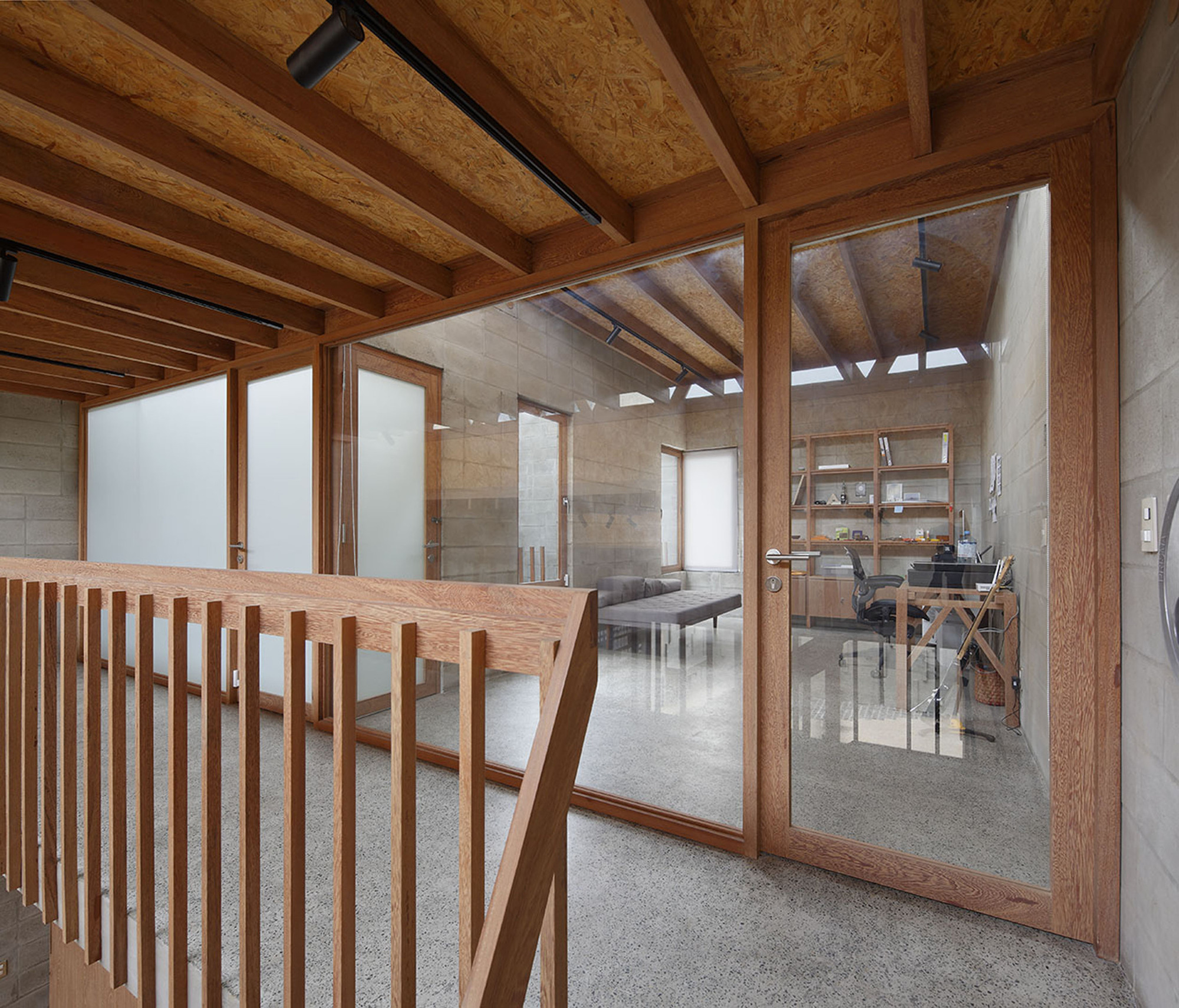 Gallery of Studio-Workshop for Photographers / Roman Bauer Arquitectos - 19