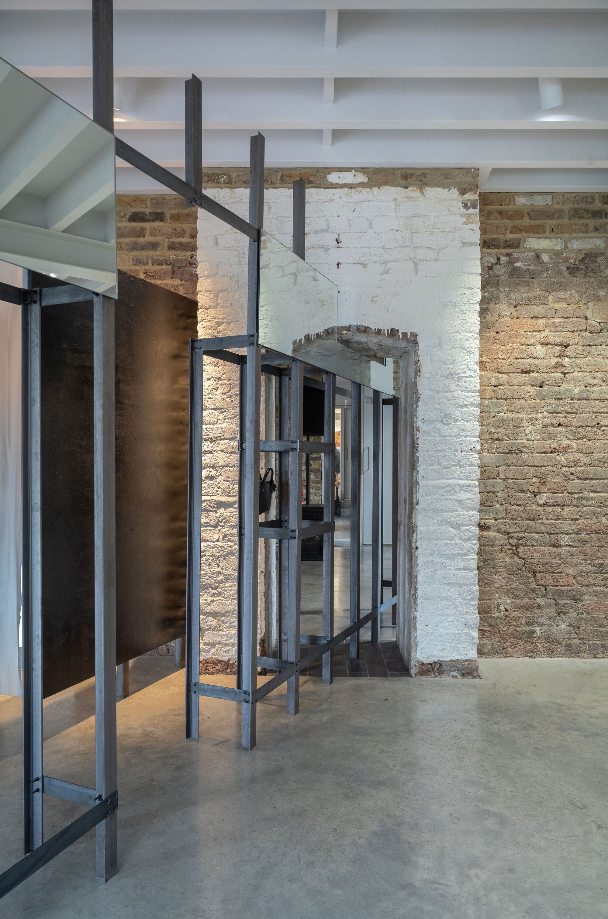 Galeria de Pop-Up Store THE FRIDGE, ONATERI’s / Clube - 8