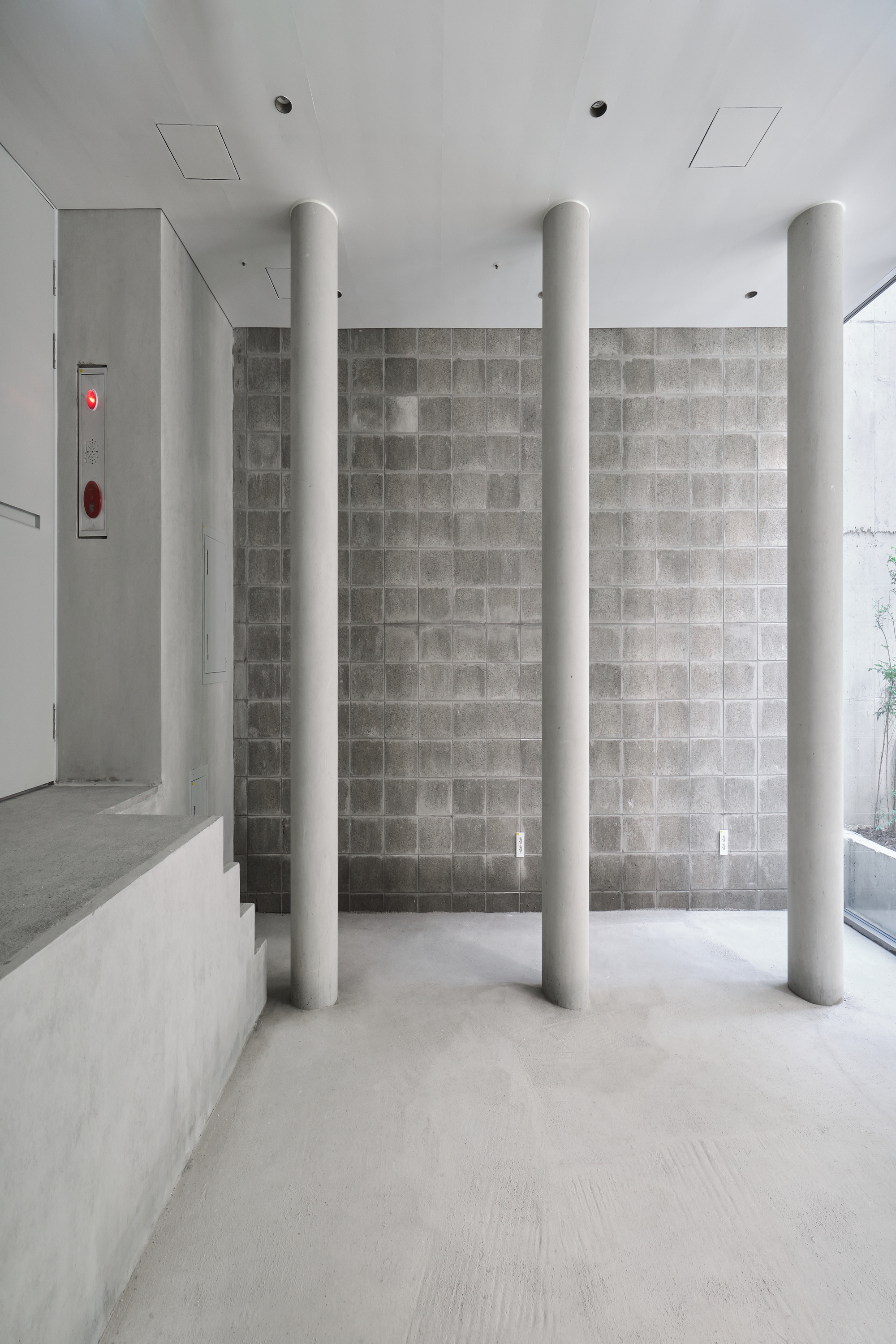 Gallery of Surreally so Real / FHHH friends - 5