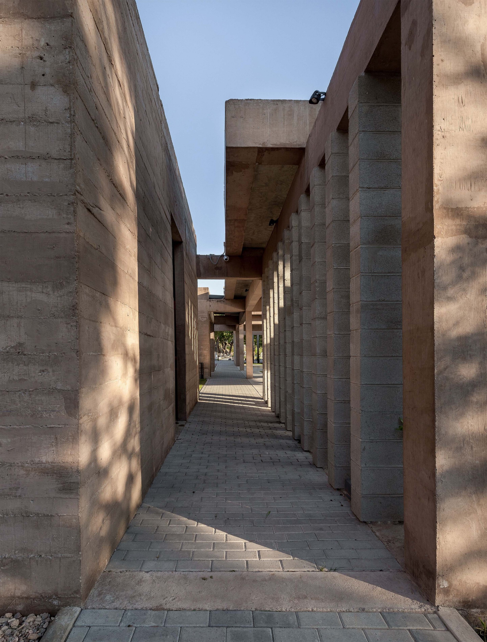 Gallery of Raw Materials Pavilion / OficinaTransversal - 9