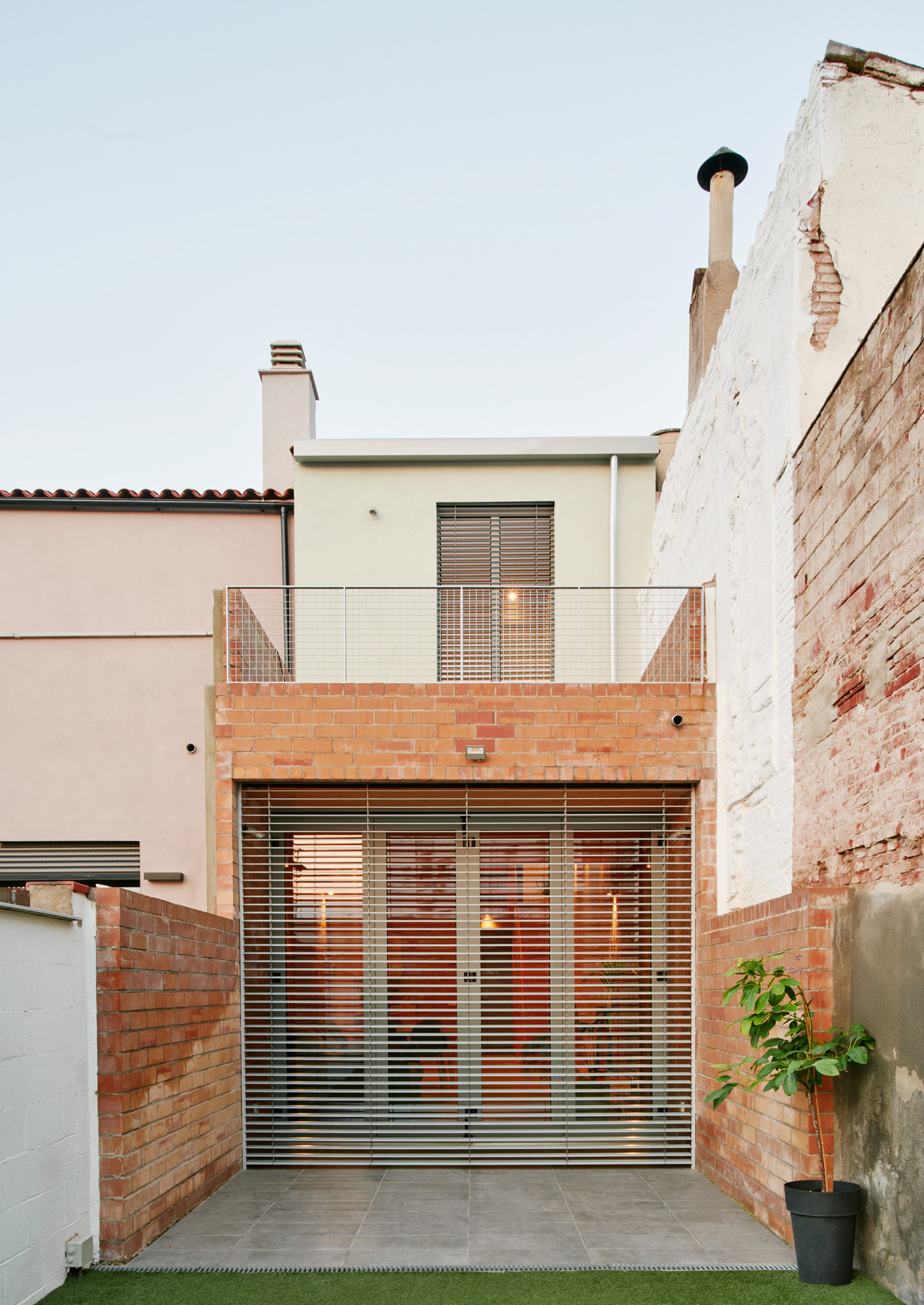 Gallery of 115ARI Single-Family Home Between Party Walls in Sabadell ...