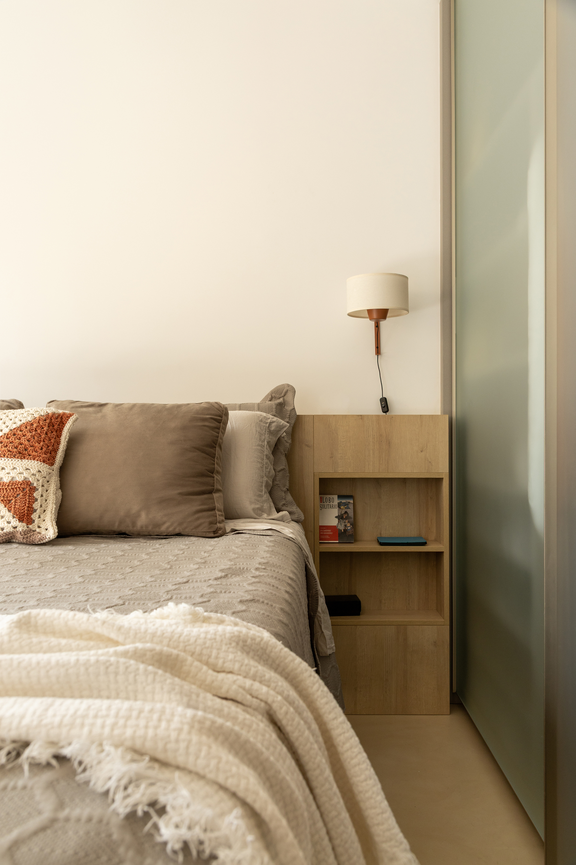 Galeria de Apartamento Puzzle Deslizante / Bruno Kim Arquitetura - 18