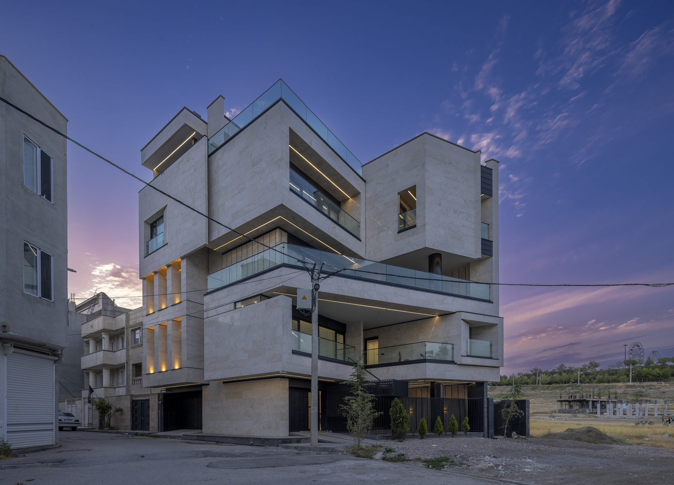 Gallery of Doa Residential Building / White Cube Atelier - 12