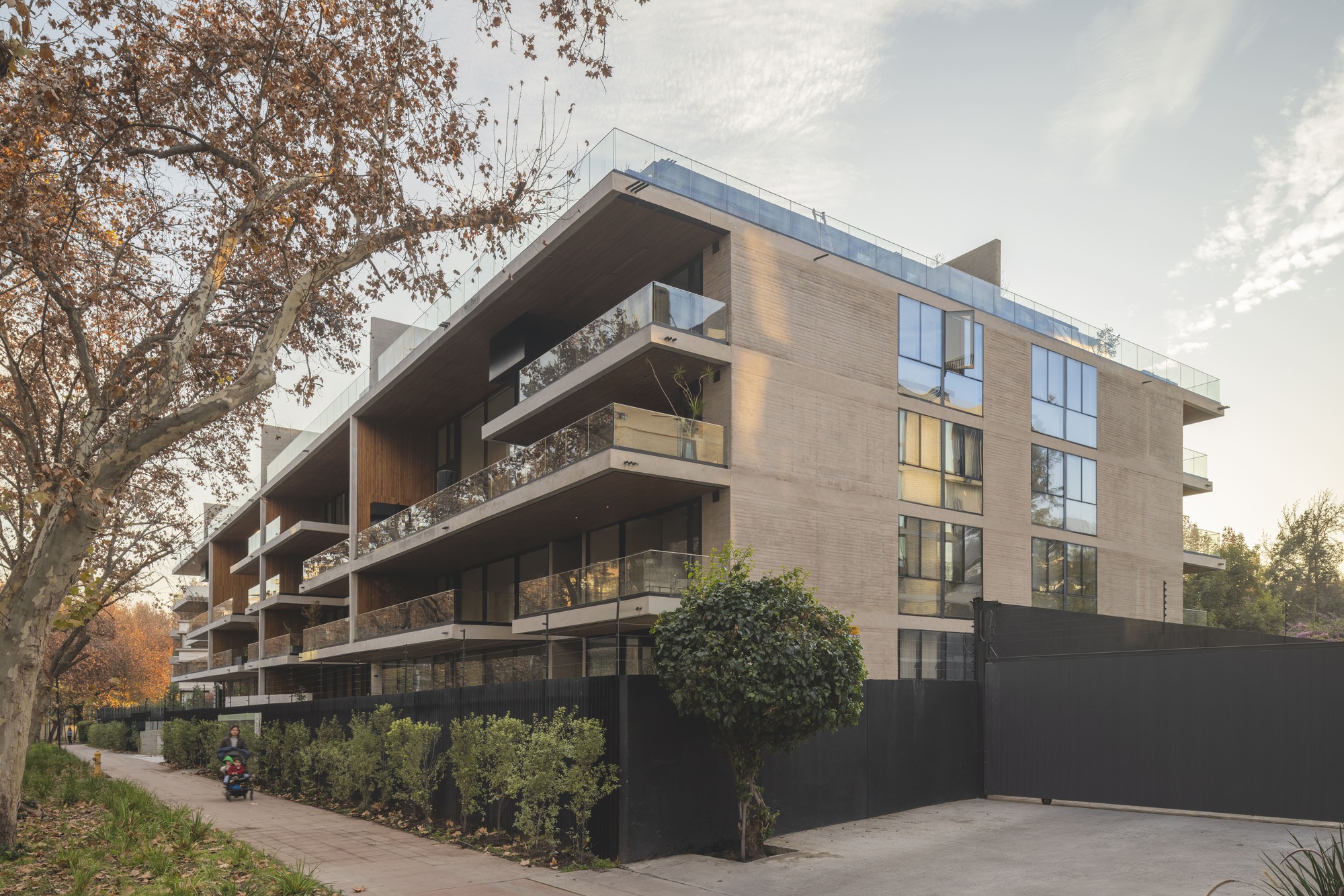 Galería de Edificio Espoz 4150 / Saavedra y Sabbagh Arquitectos - 6