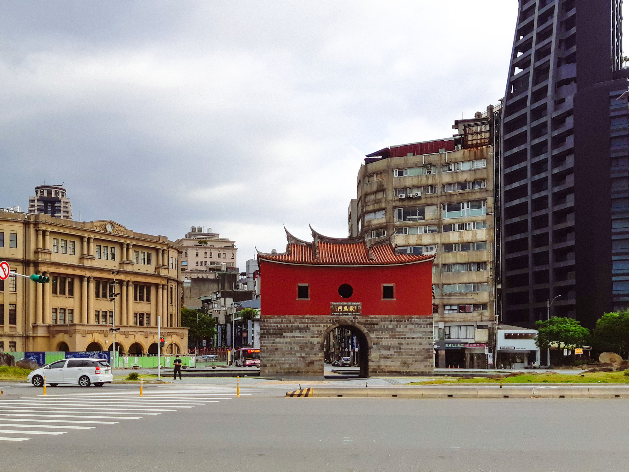 Gallery of Shifting Urban Perspectives: Beimen's Journey from Obstacle ...