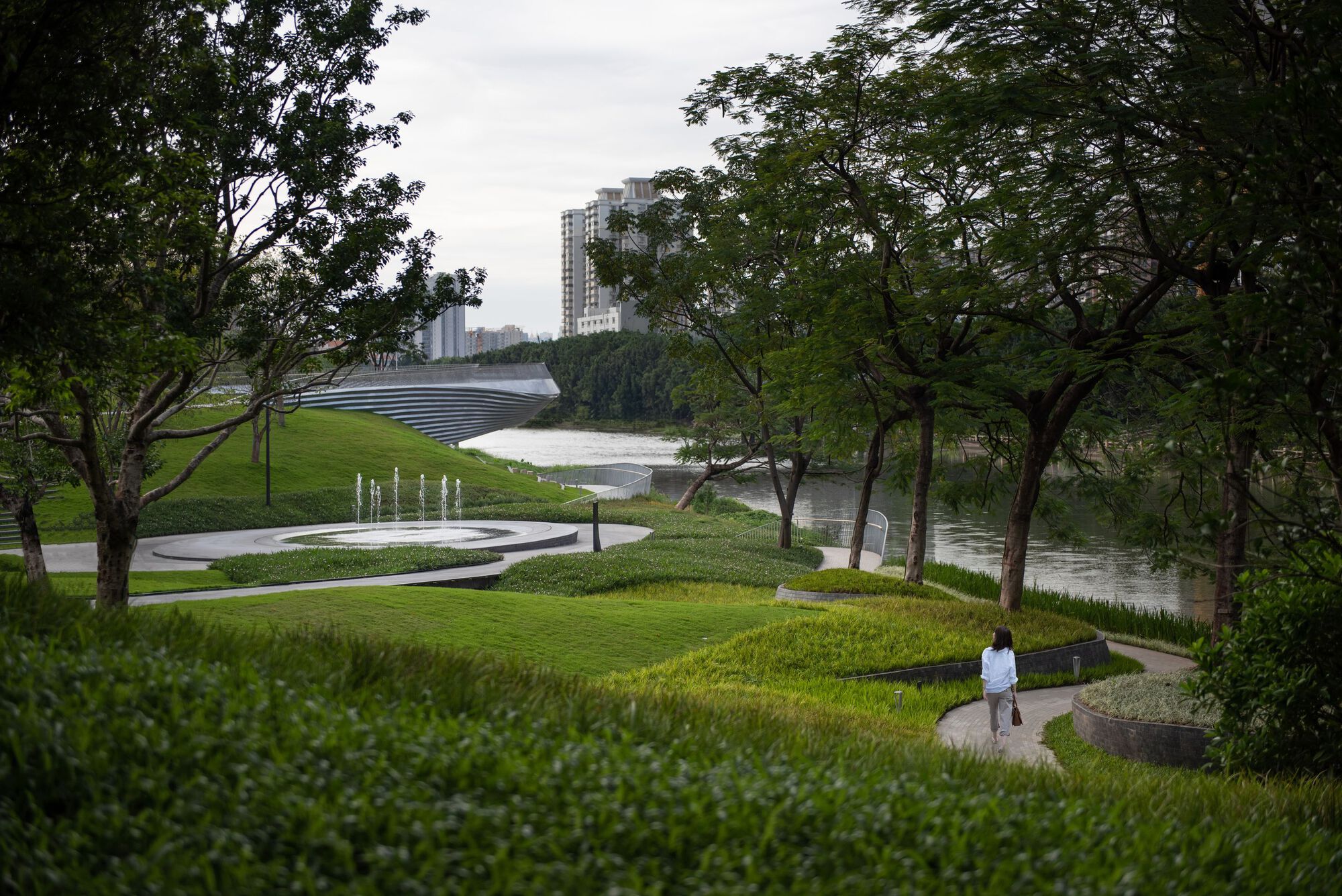 Galería de Parque frente costero sur de Pazhou / SWA Group - 8