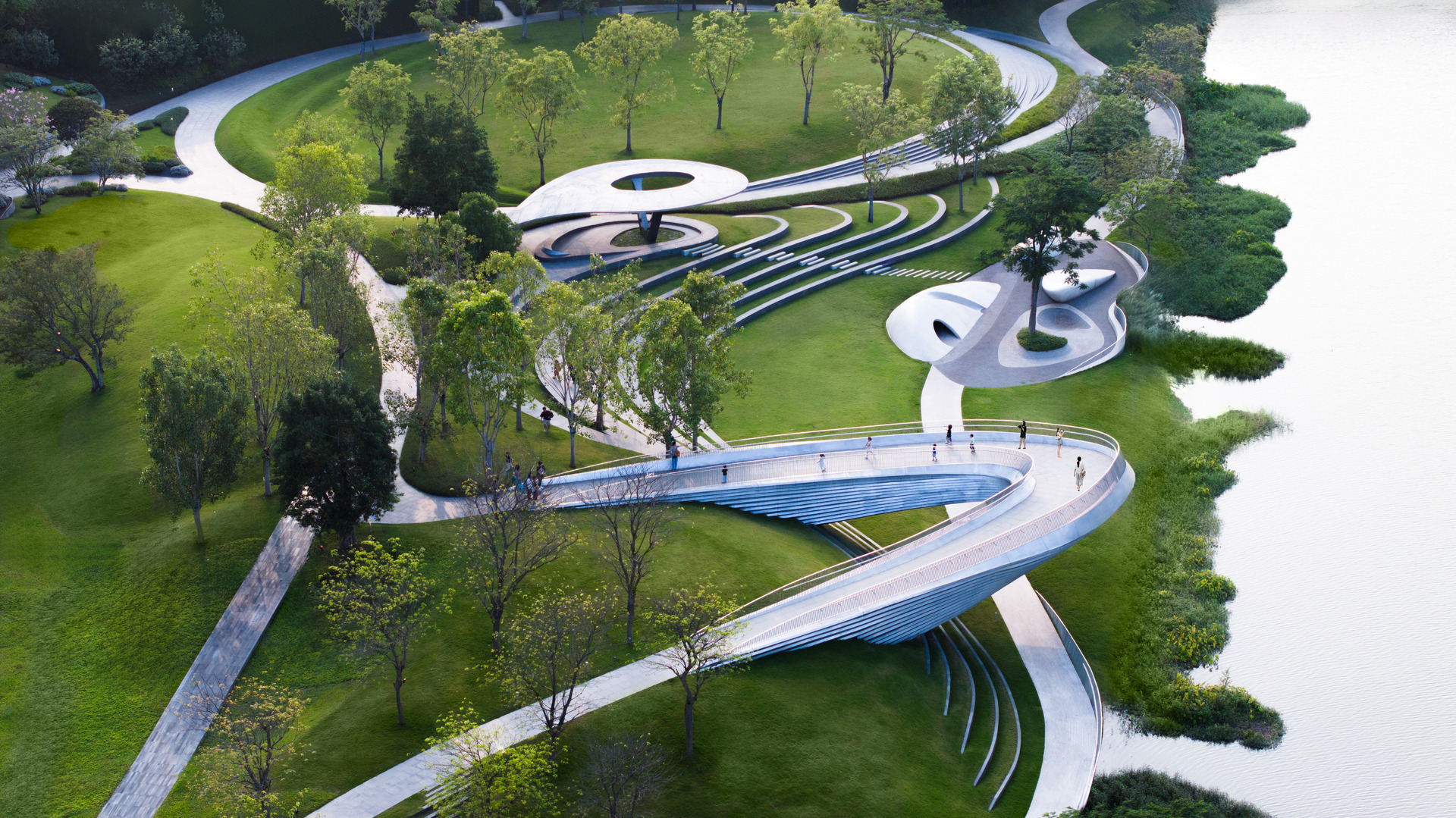 Galeria de Parque da Orla Sul de Pazhou / SWA Group - 2