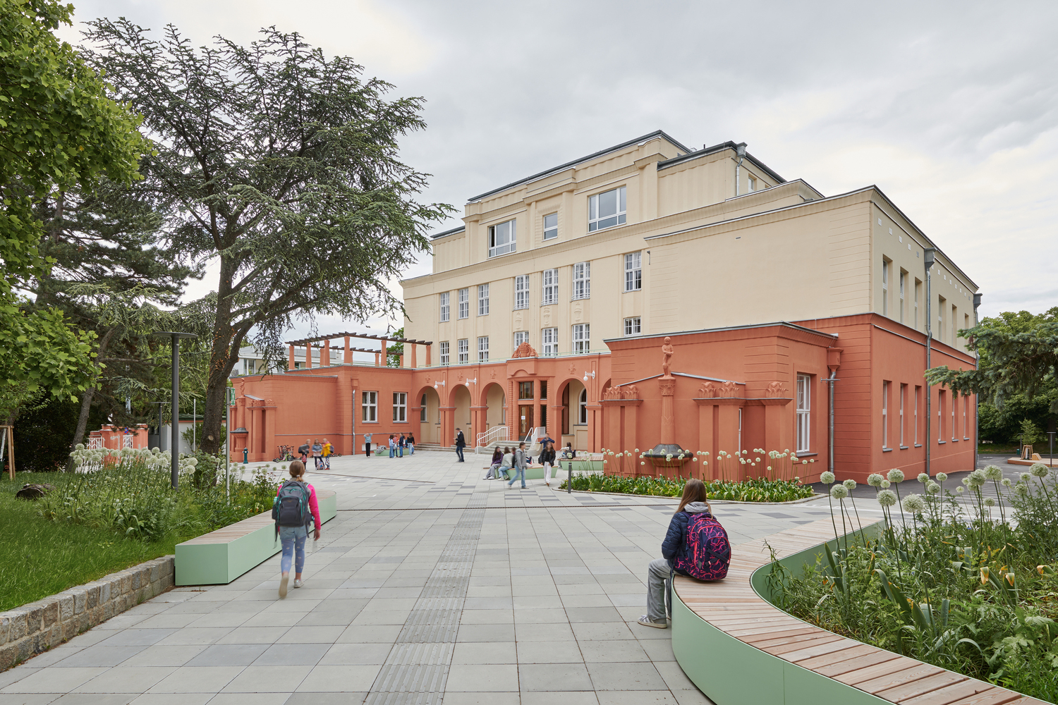 Gersthof Model School Renovation and Conversion / Franz&Sue | Building ...