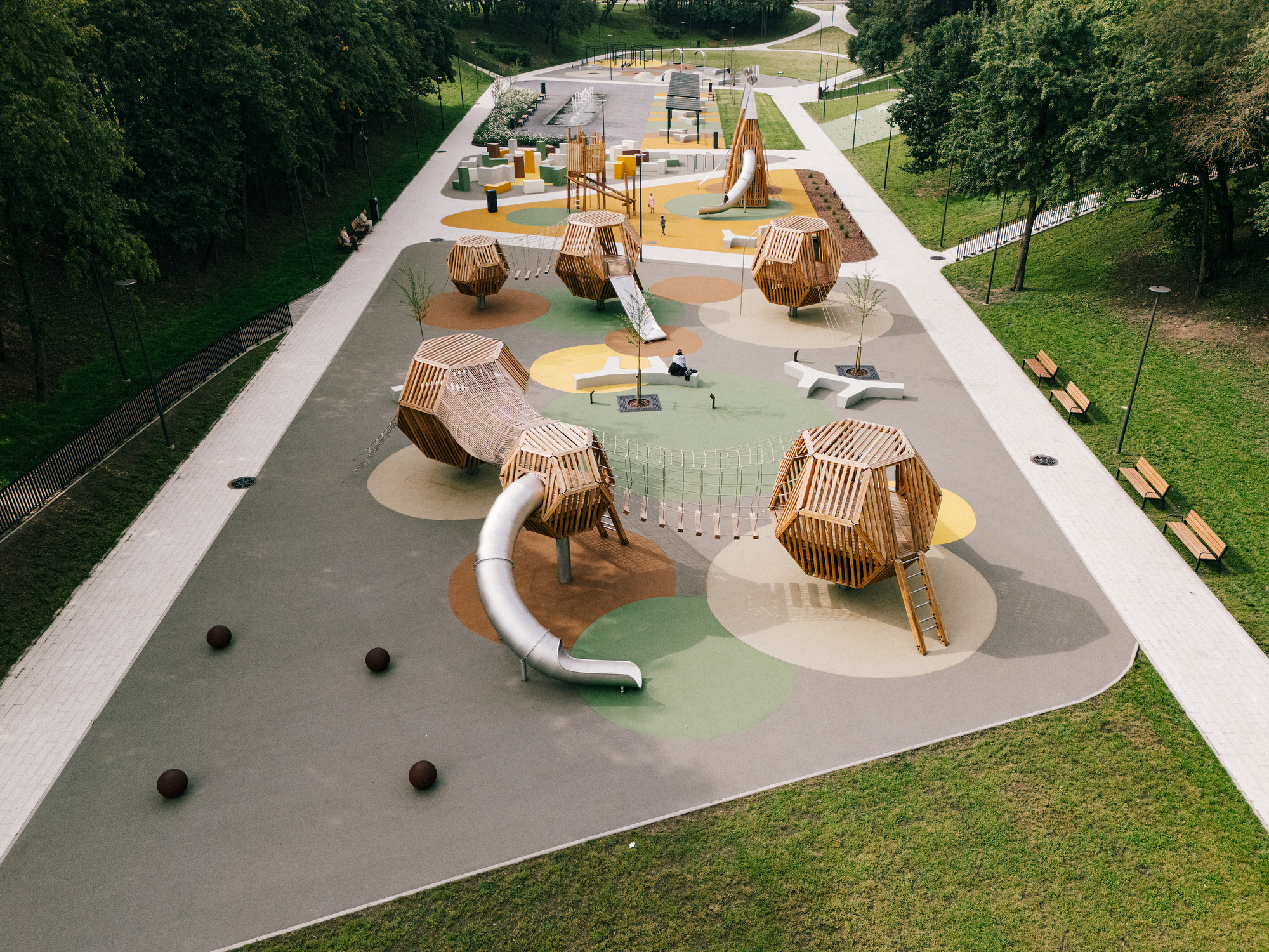 Gallery of Kovo 11 Park / Inout.designstudio - 25