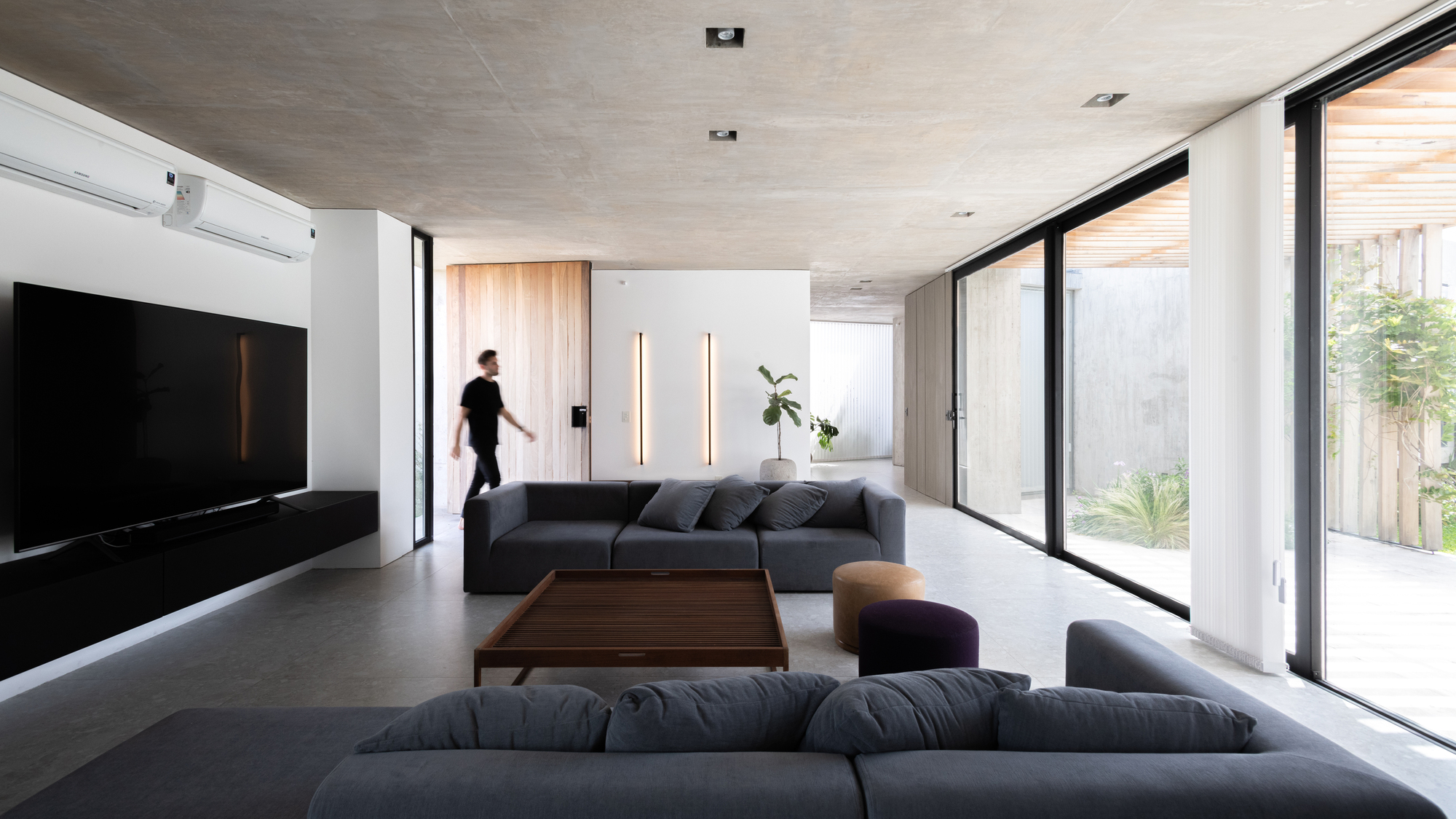 Gallery of Providence House / MMCV - 12