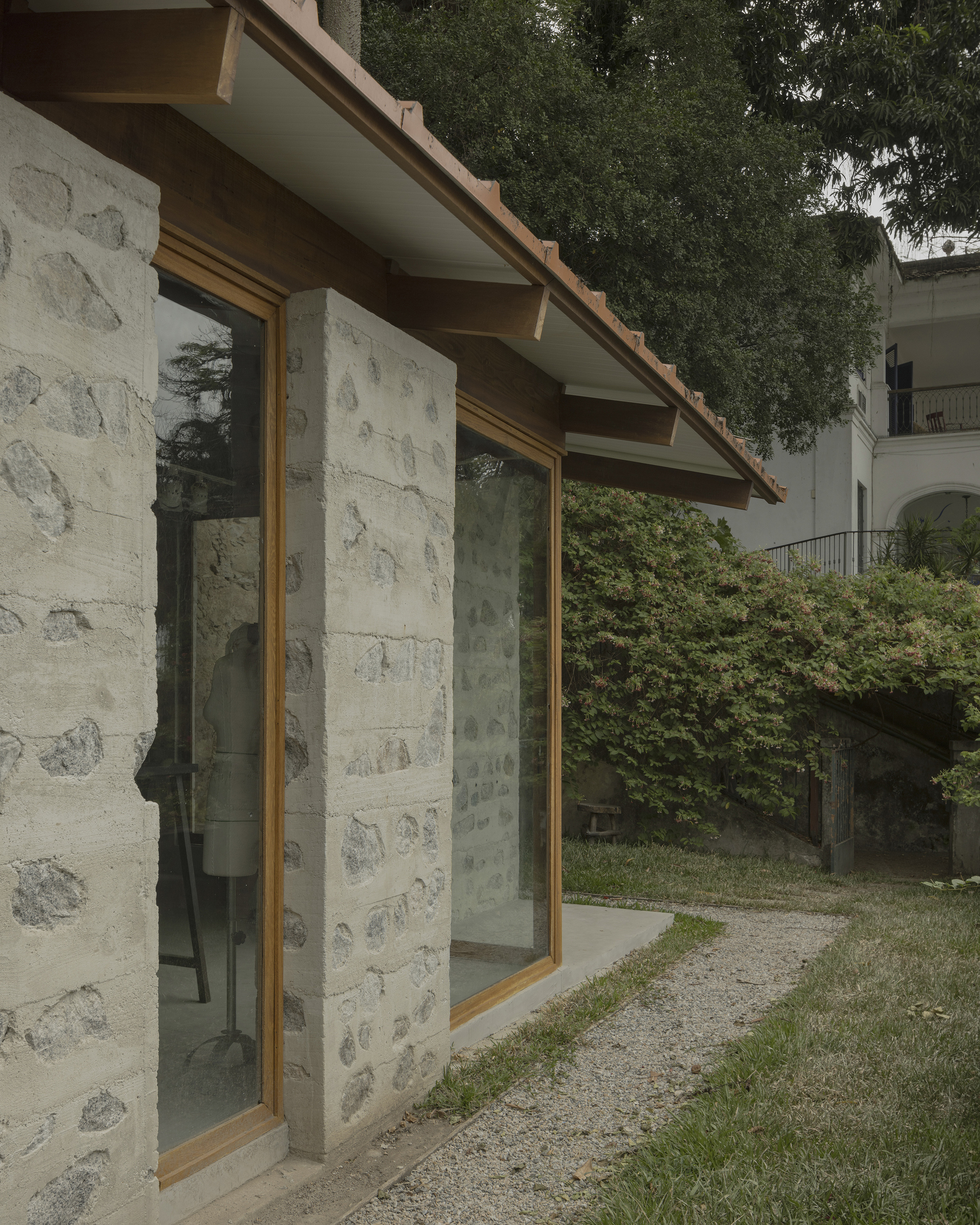 Galeria de Ateliê de Costura / Atelier 77 + Matéria Base - 12