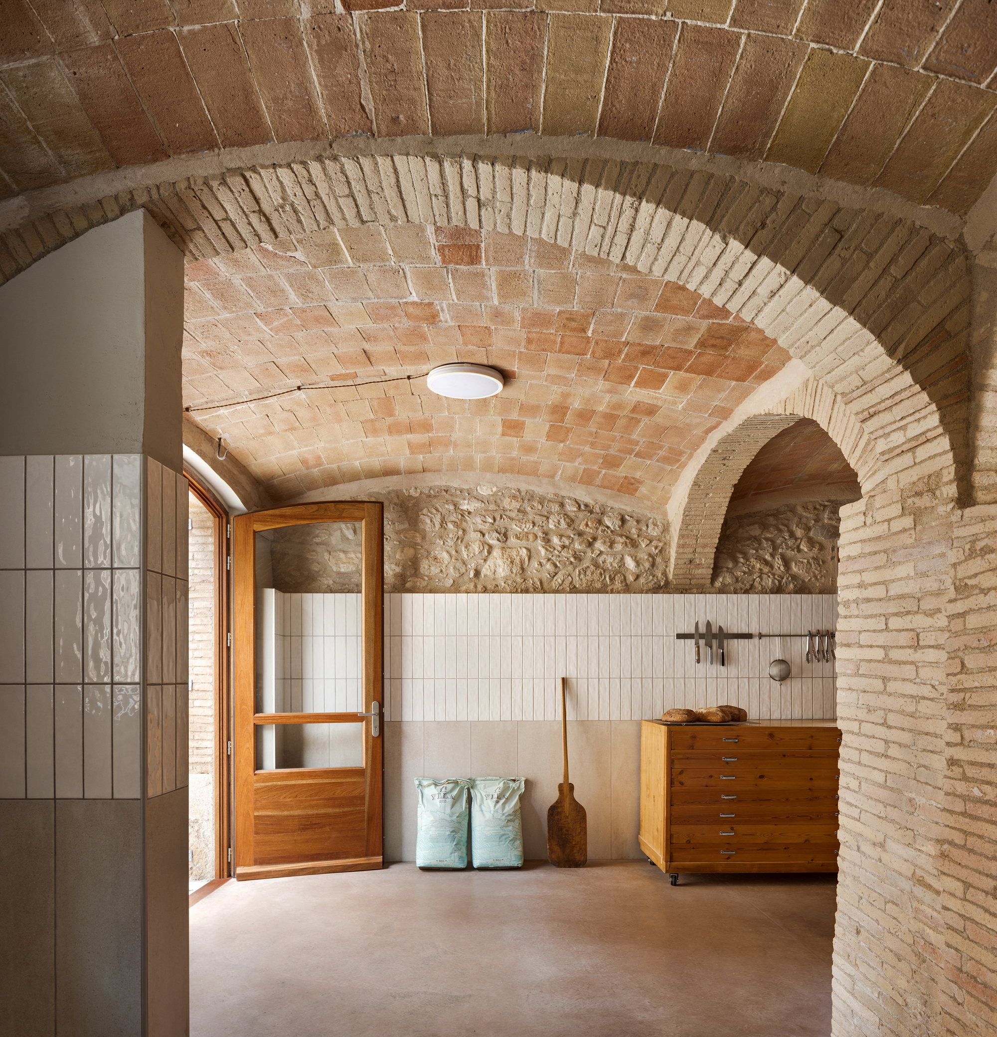 Galeria de Padaria Forn Lleva't / Quim Olea · Estudi d'Arquitectura - 3