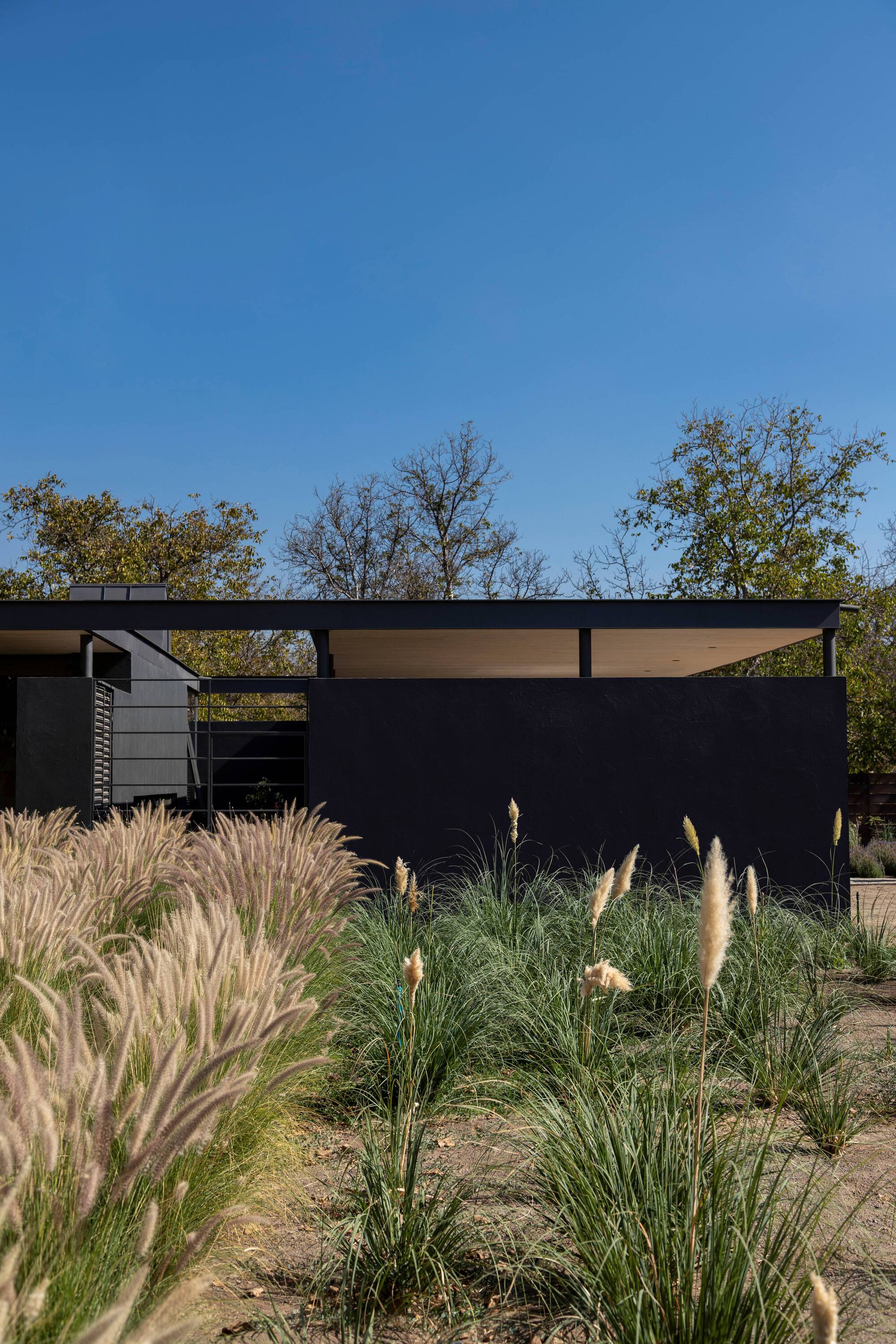 Galeria de Casa Calle Larga / emA Arquitectos - 3