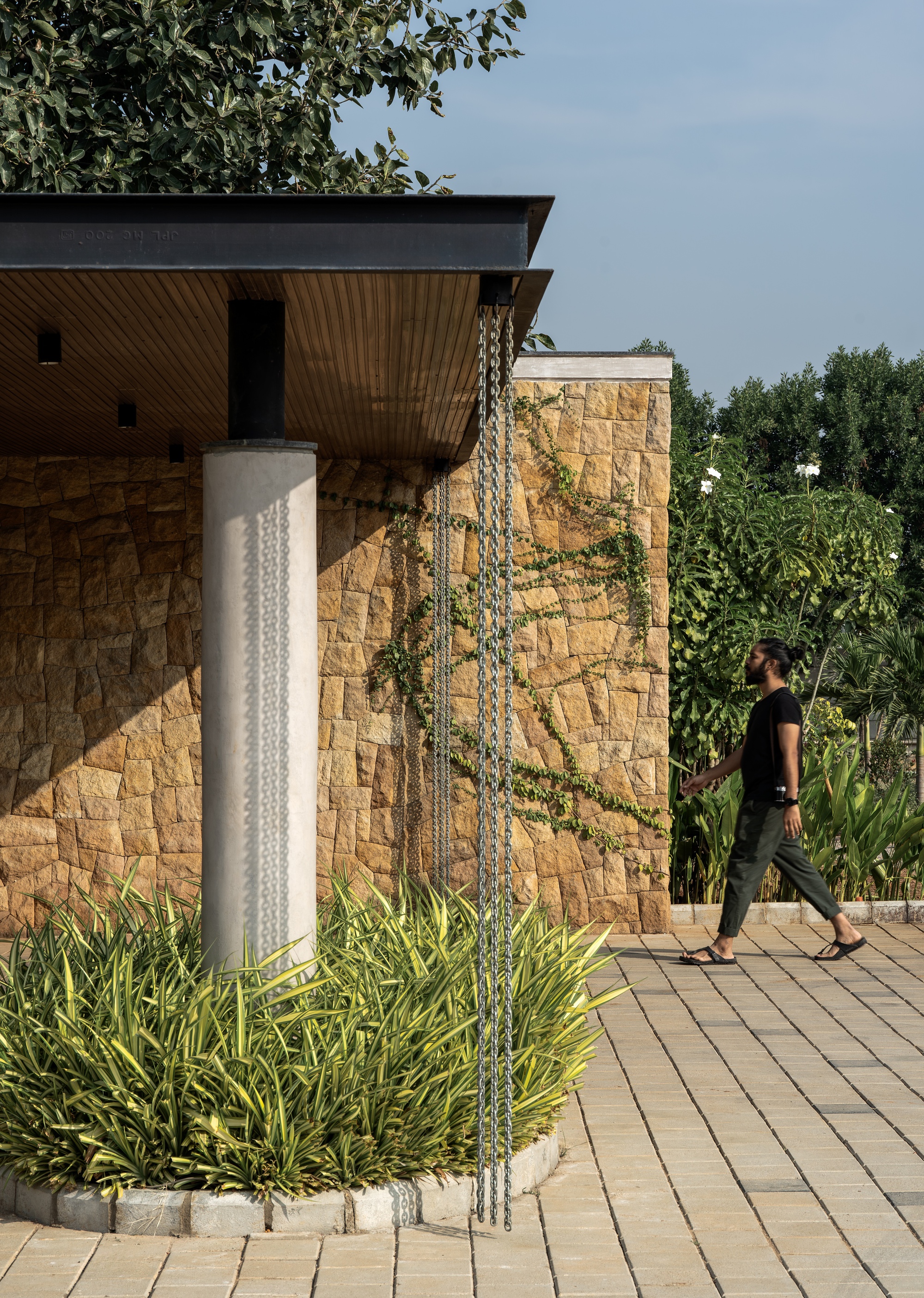 Gallery of Antriya House / 23 Degrees Design Shift - 8