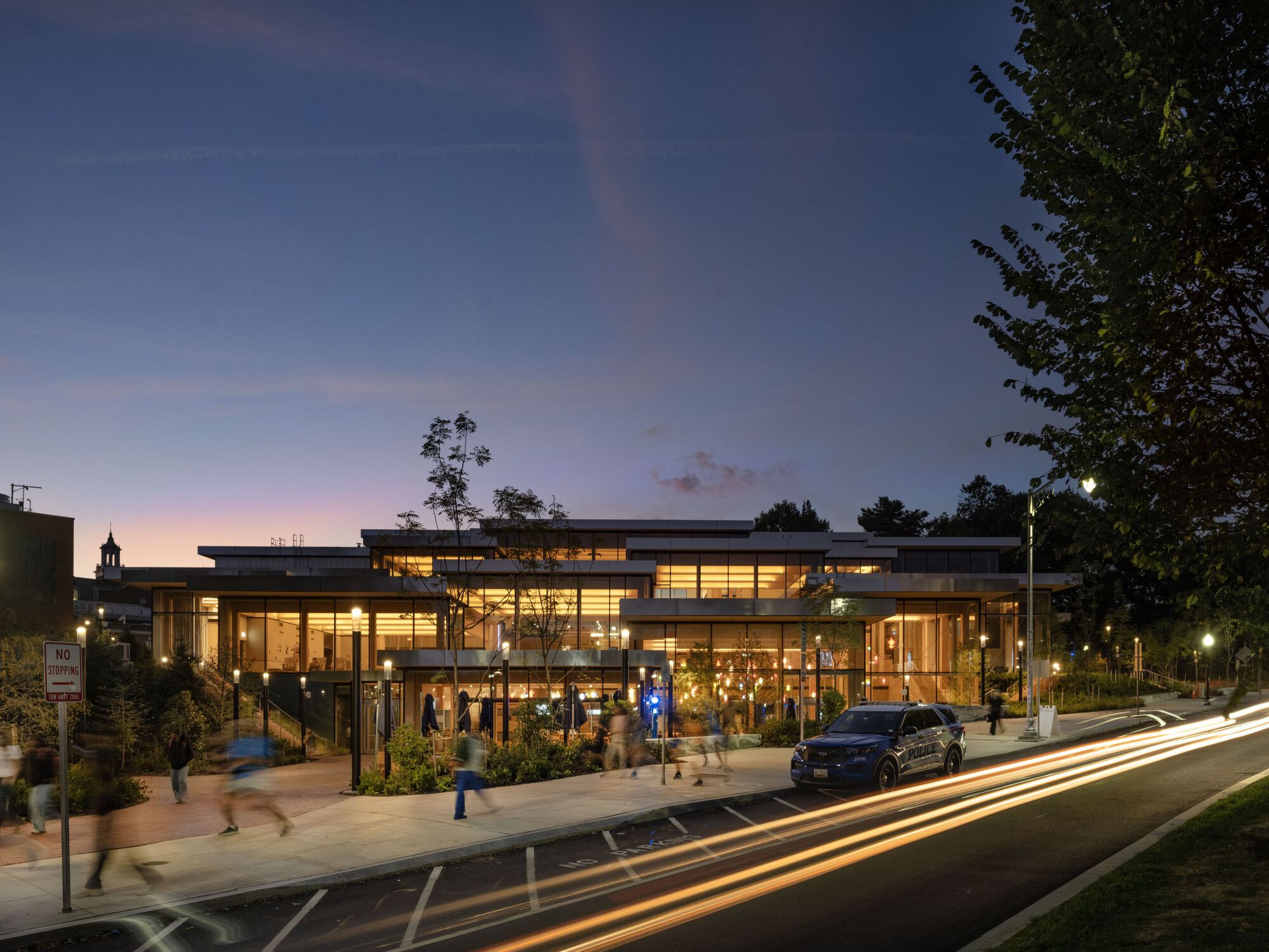 画廊 布隆伯格学生活动中心 / BIG + Rockwell Group + Michael Van Valkenburgh ...