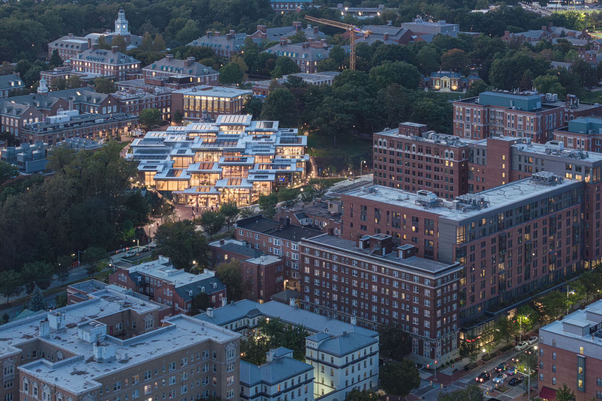 Galería de Centro Estudiantil Bloomberg / BIG + Rockwell Group ...