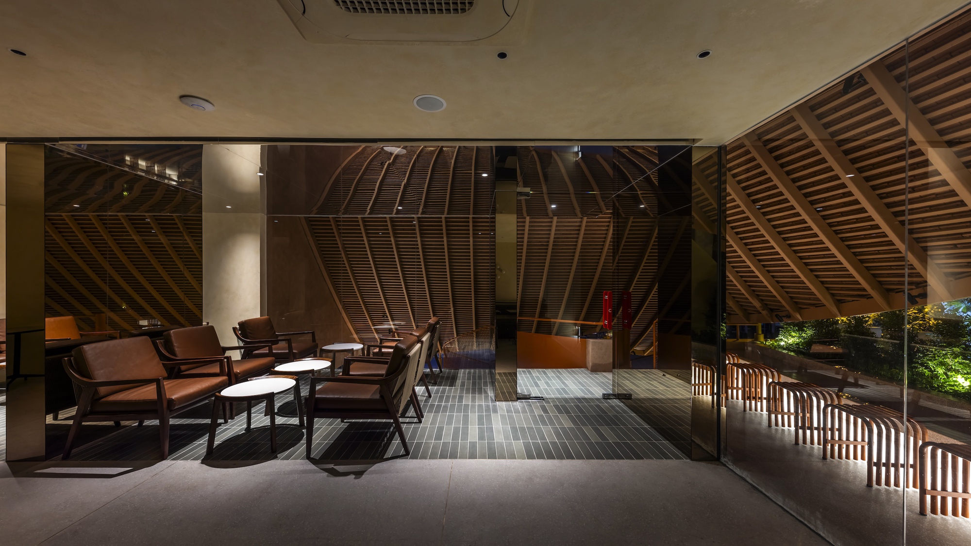 Gallery of CHUK Heritage Cafe / 6717 Studio - 30