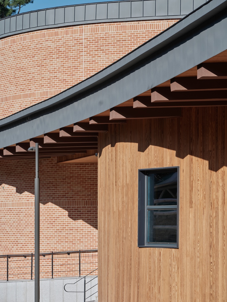Gallery of Center for Intangible Cultural Heritage / GAGAHOHO ...