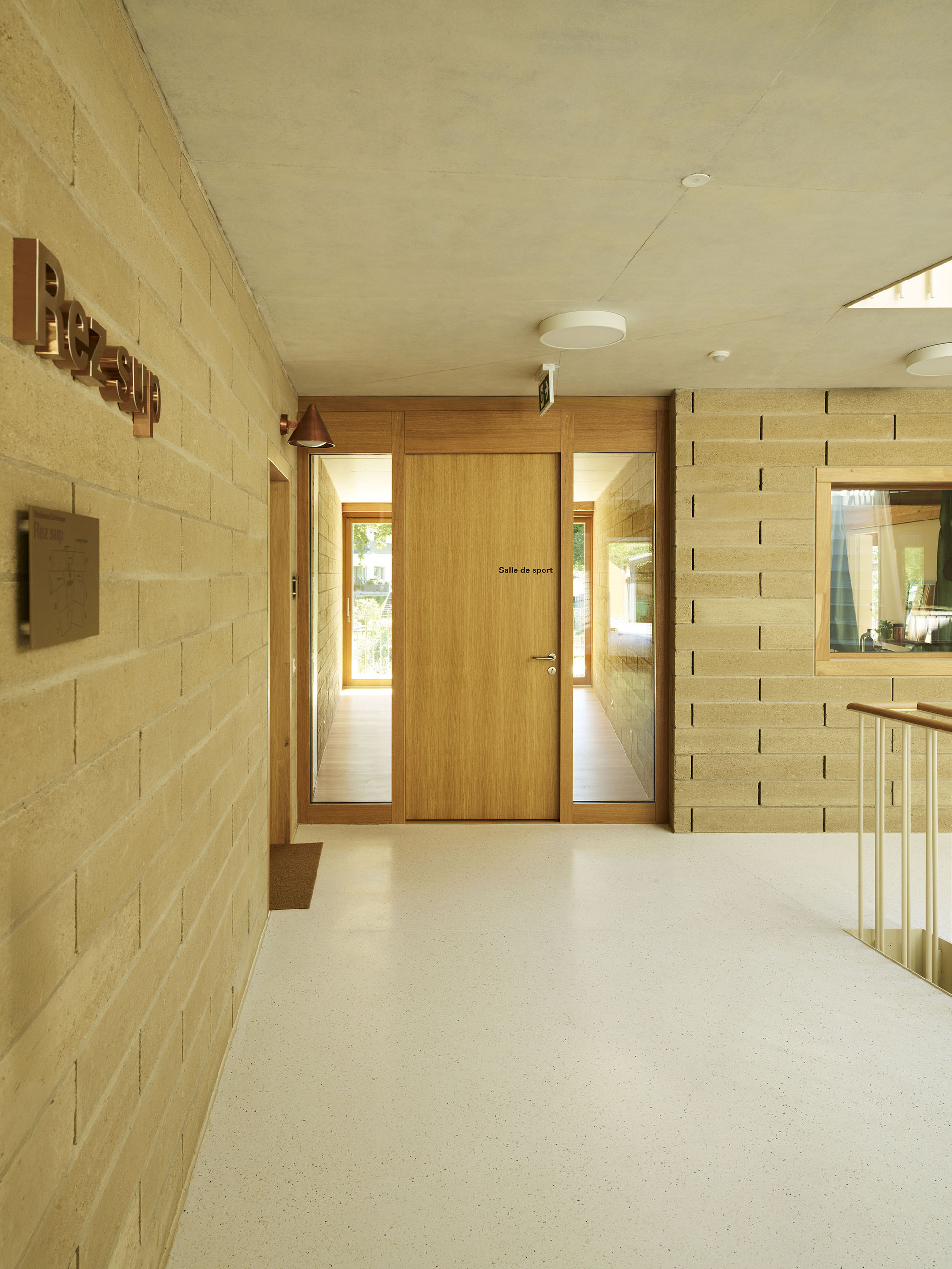 Galeria de Um Lar para Idosos / acau architecture - 5