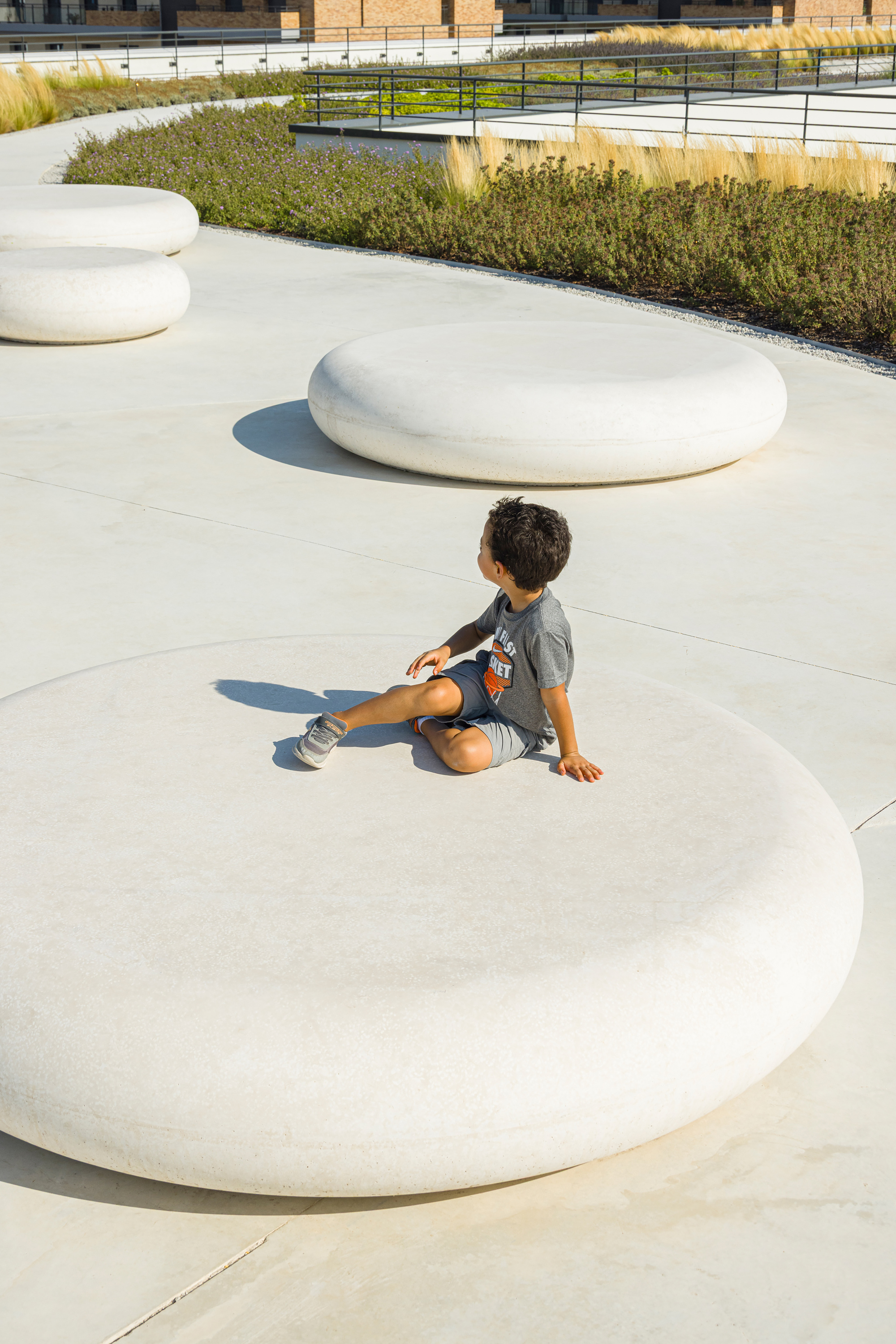 Galería de Oriente Green Campus / LJ-Group Landscape Architecture ...