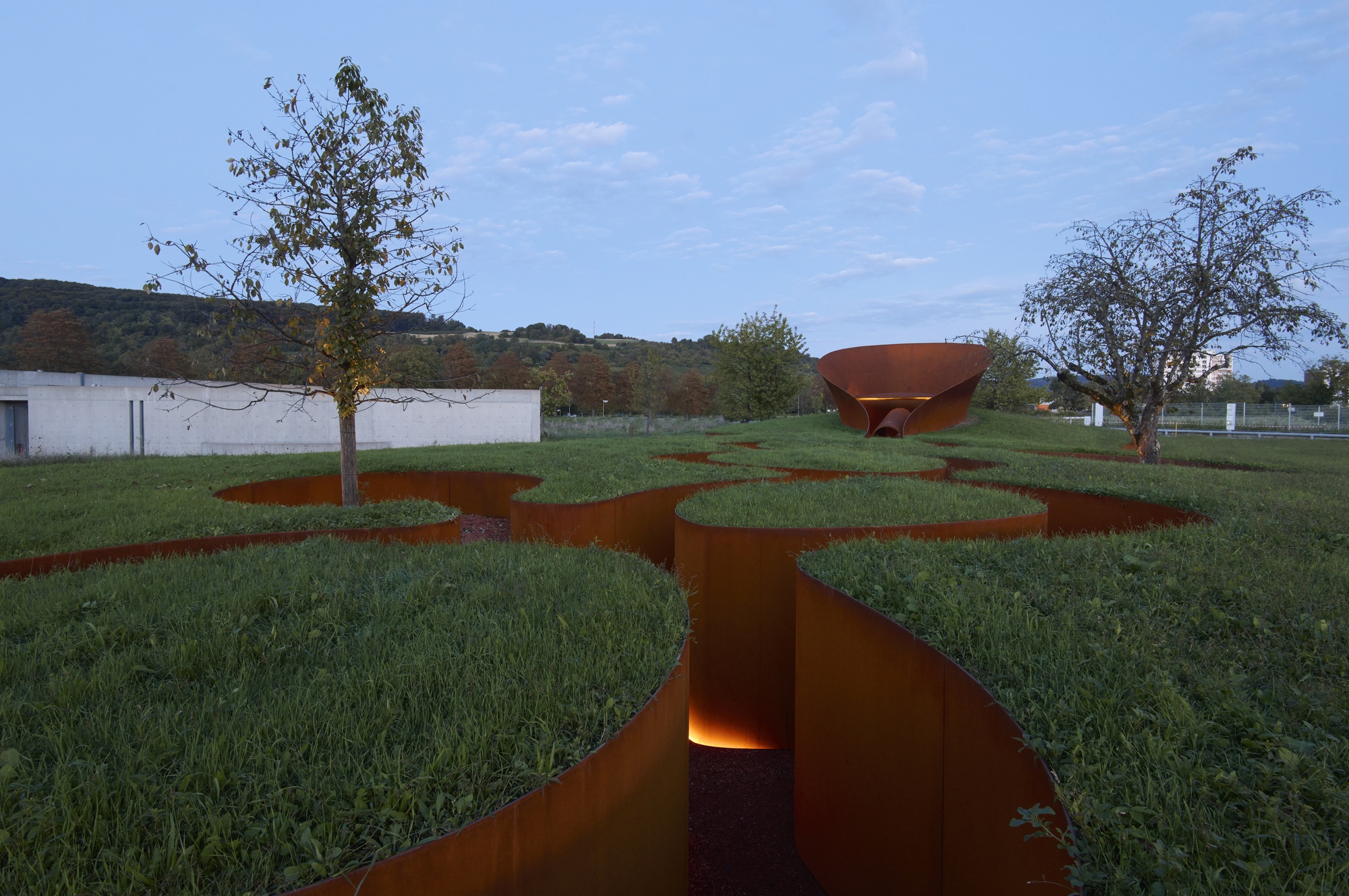 Galería de Retiro Doshi en Vitra Campus / Balkrishna Doshi + Khushnu ...