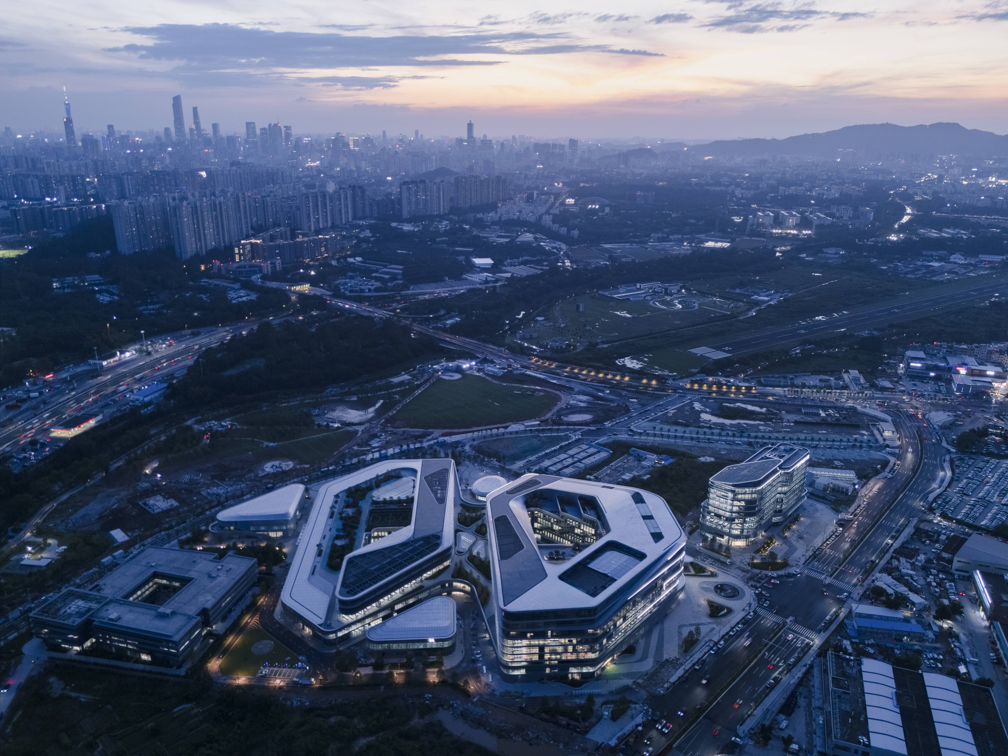 画廊 小鹏汽车新总部 / weico Architects - 25