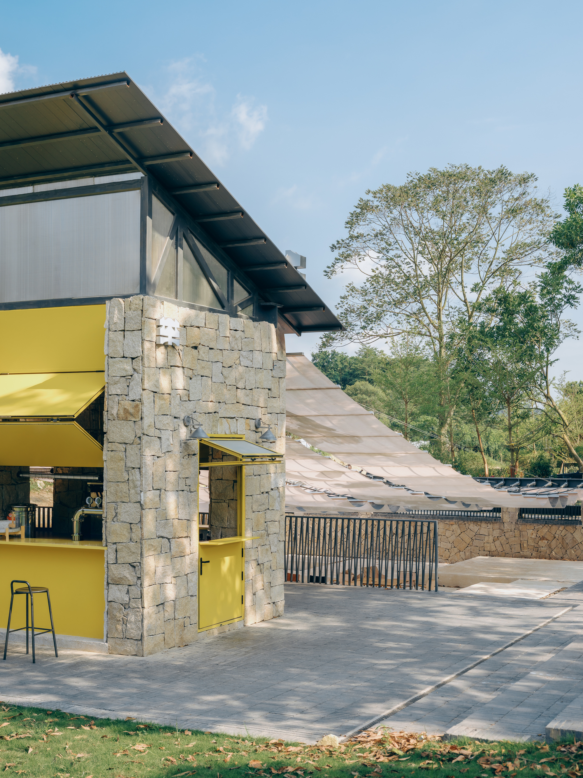 Gallery of The Grand Canopy / MLA+ - 24