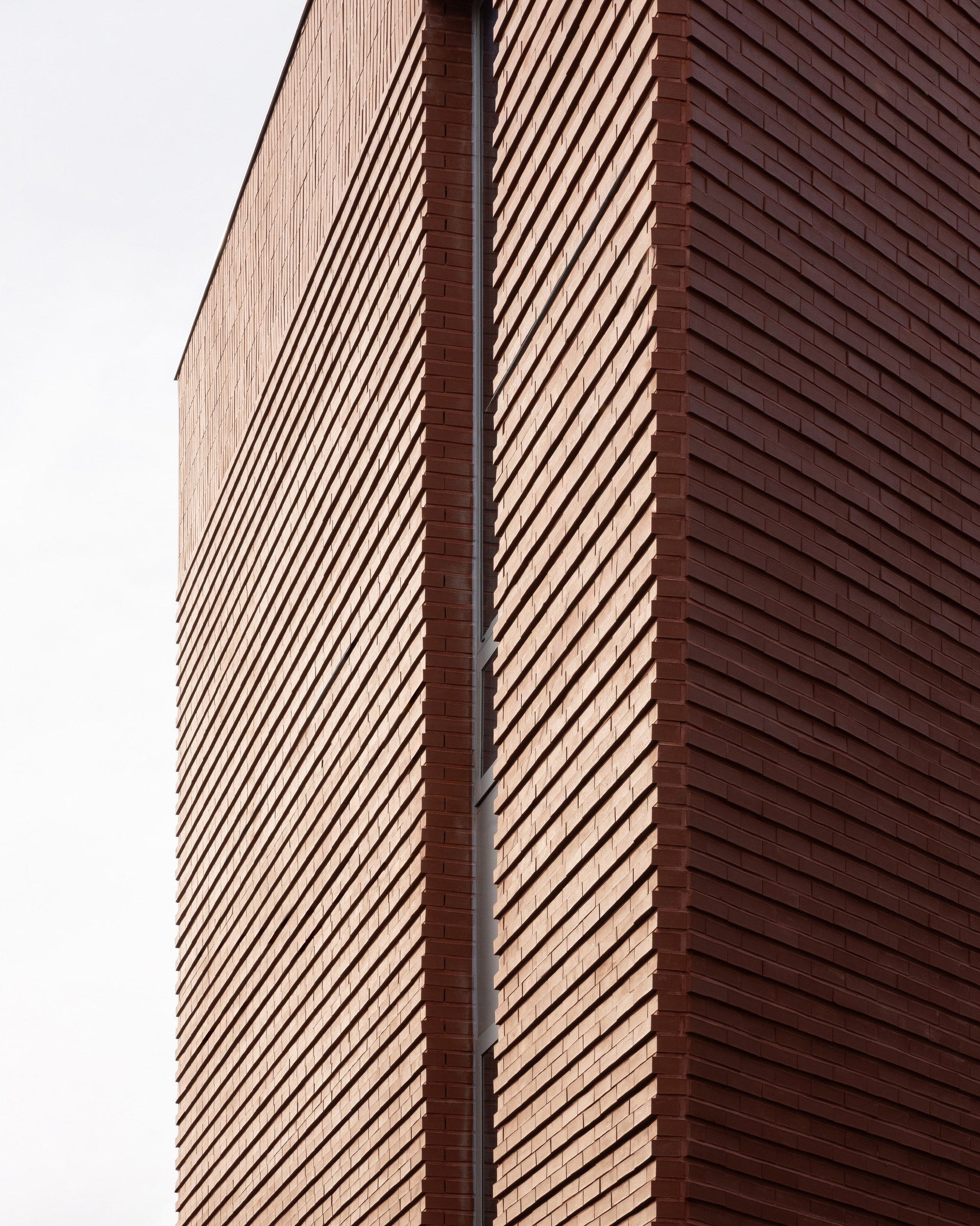 Gallery of Layered Building / Atelier ITCH - 17