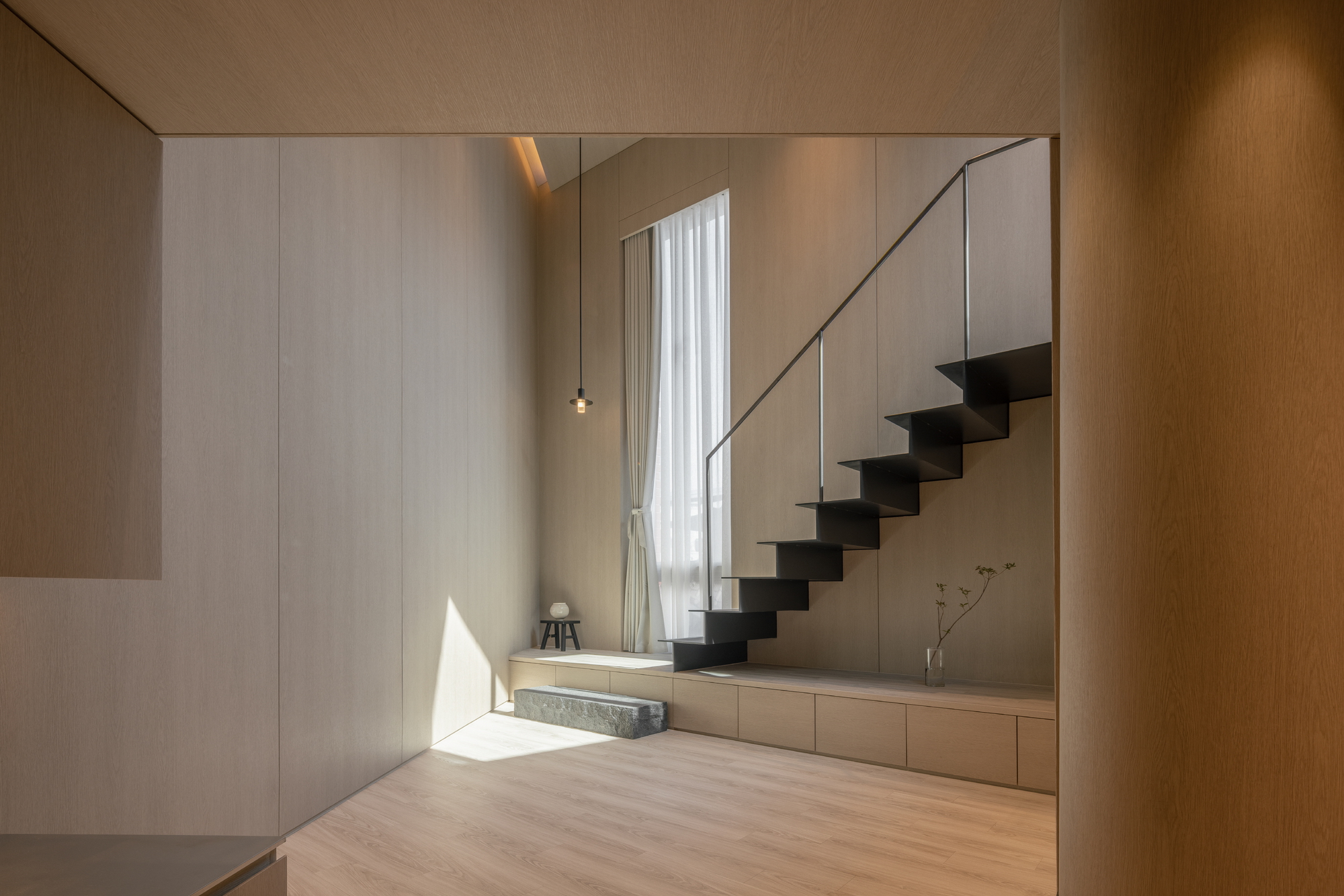 Gallery of Layered Building / Atelier ITCH - 13