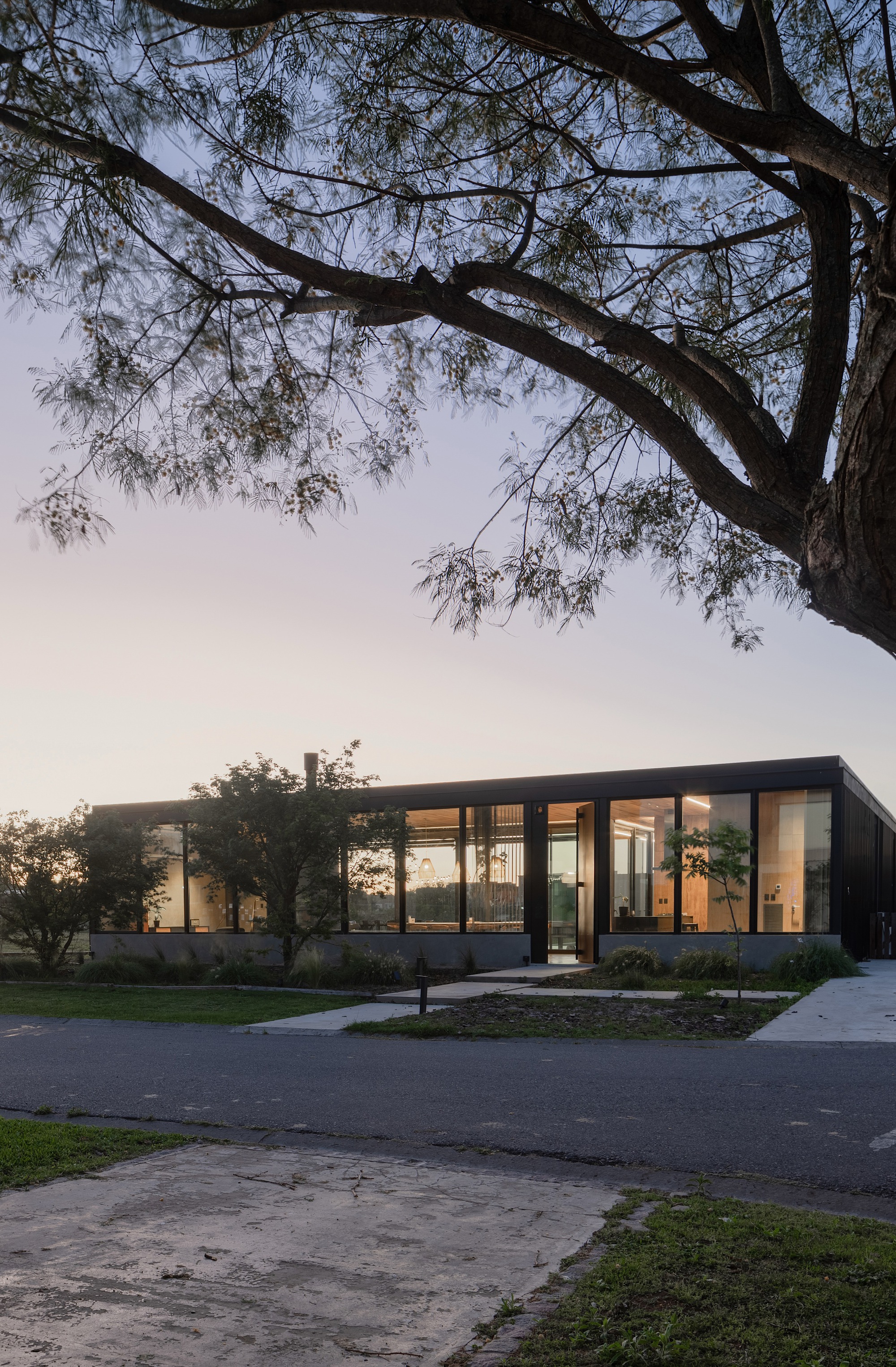 Galería de Casa en Escobar / Pedro Ignacio Yáñez + Norberto Nenninger + Paola Salaberri - 22