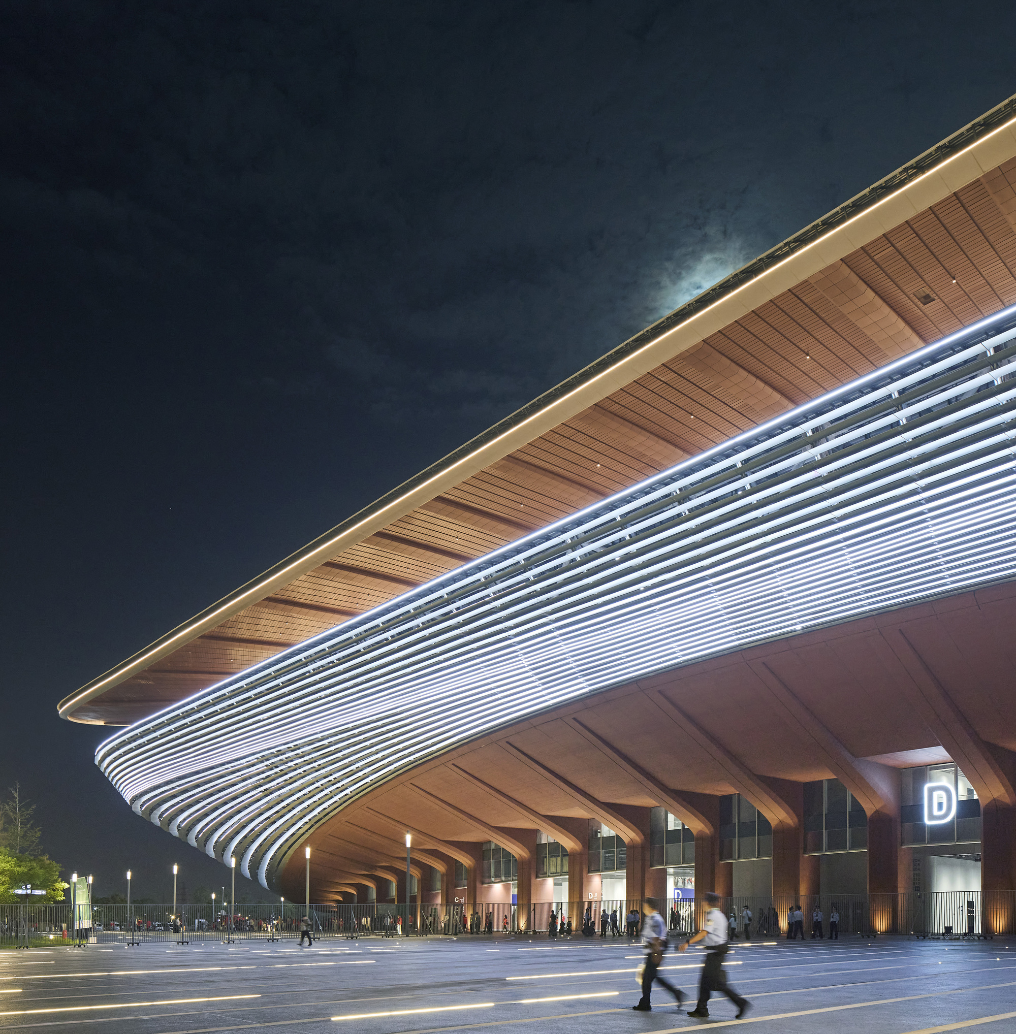 Galeria de Centro Internacional de Futebol de Xi’an / Zaha Hadid ...