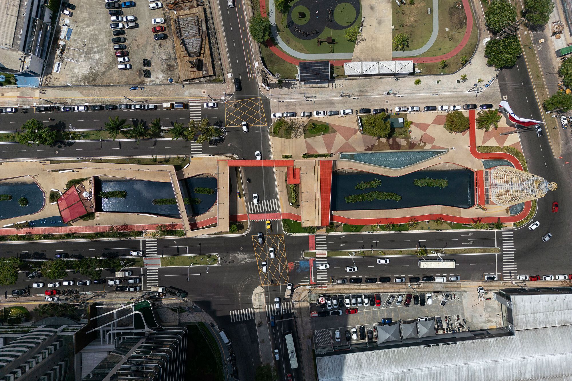 Galeria de Parque Linear da Doca / Natureza Urbana - 14