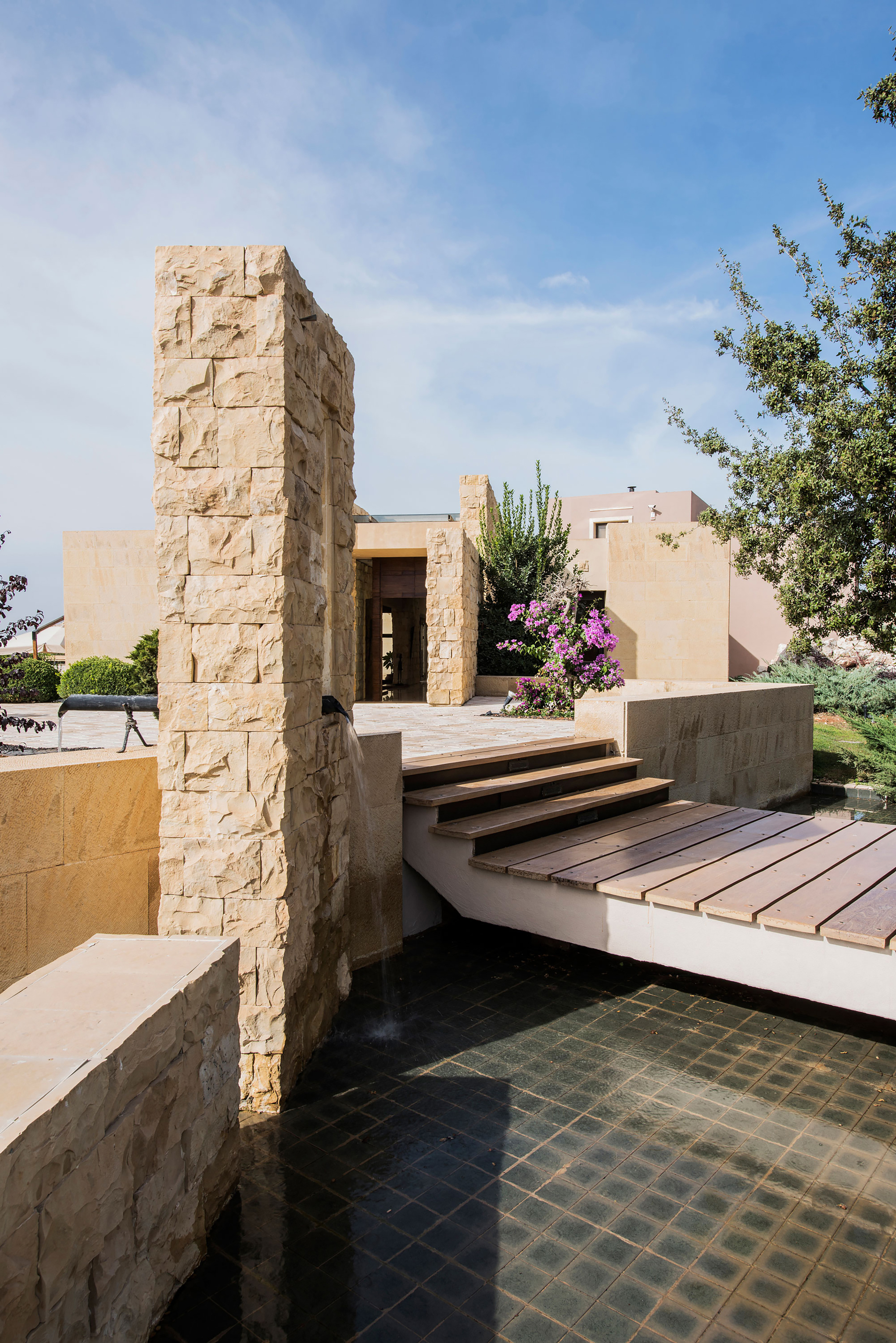 Gallery of A House by an Architect, for Her Family / maisam architects - 6