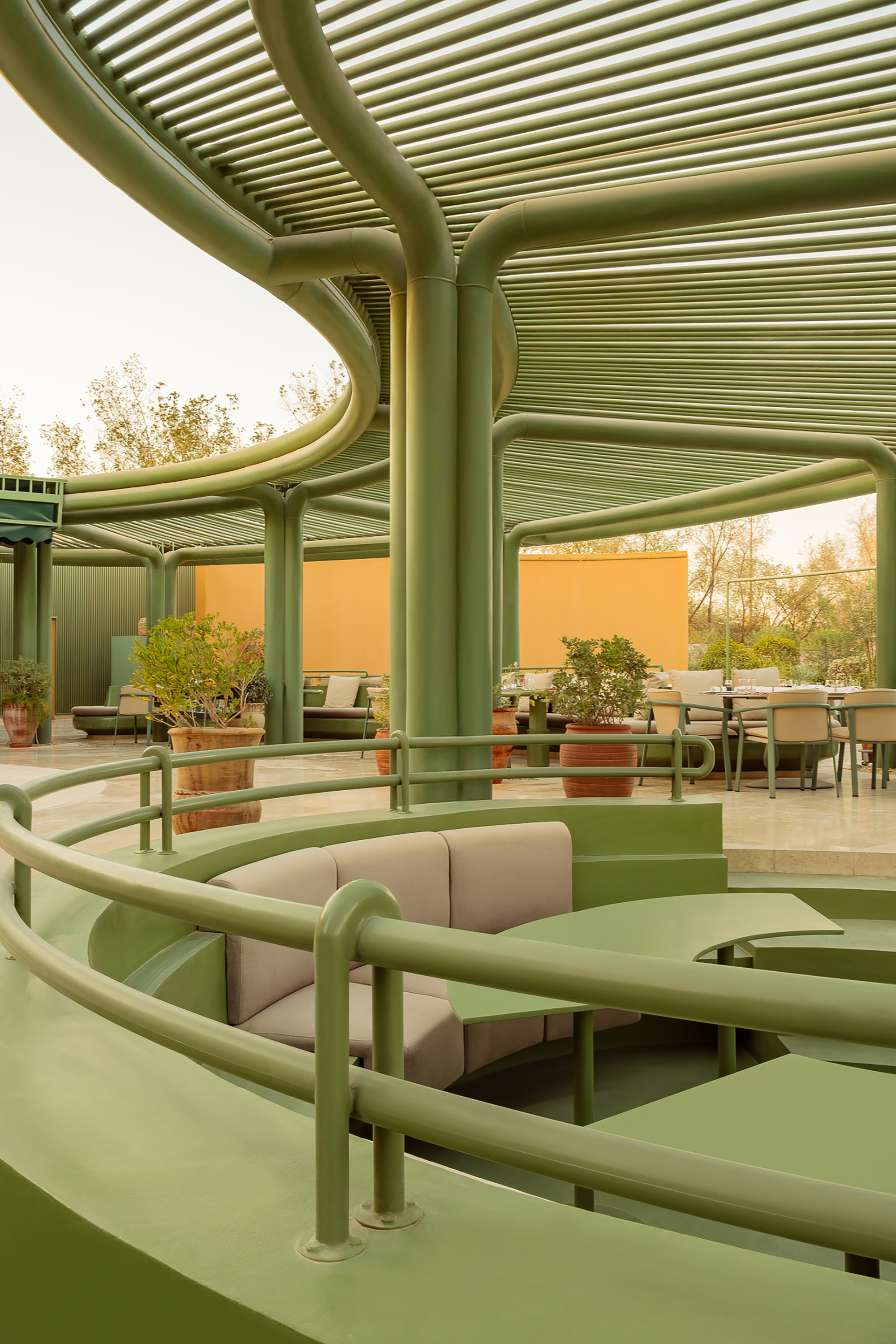 Galeria de Complexo Multiuso Attache / BRICKLAB - 4