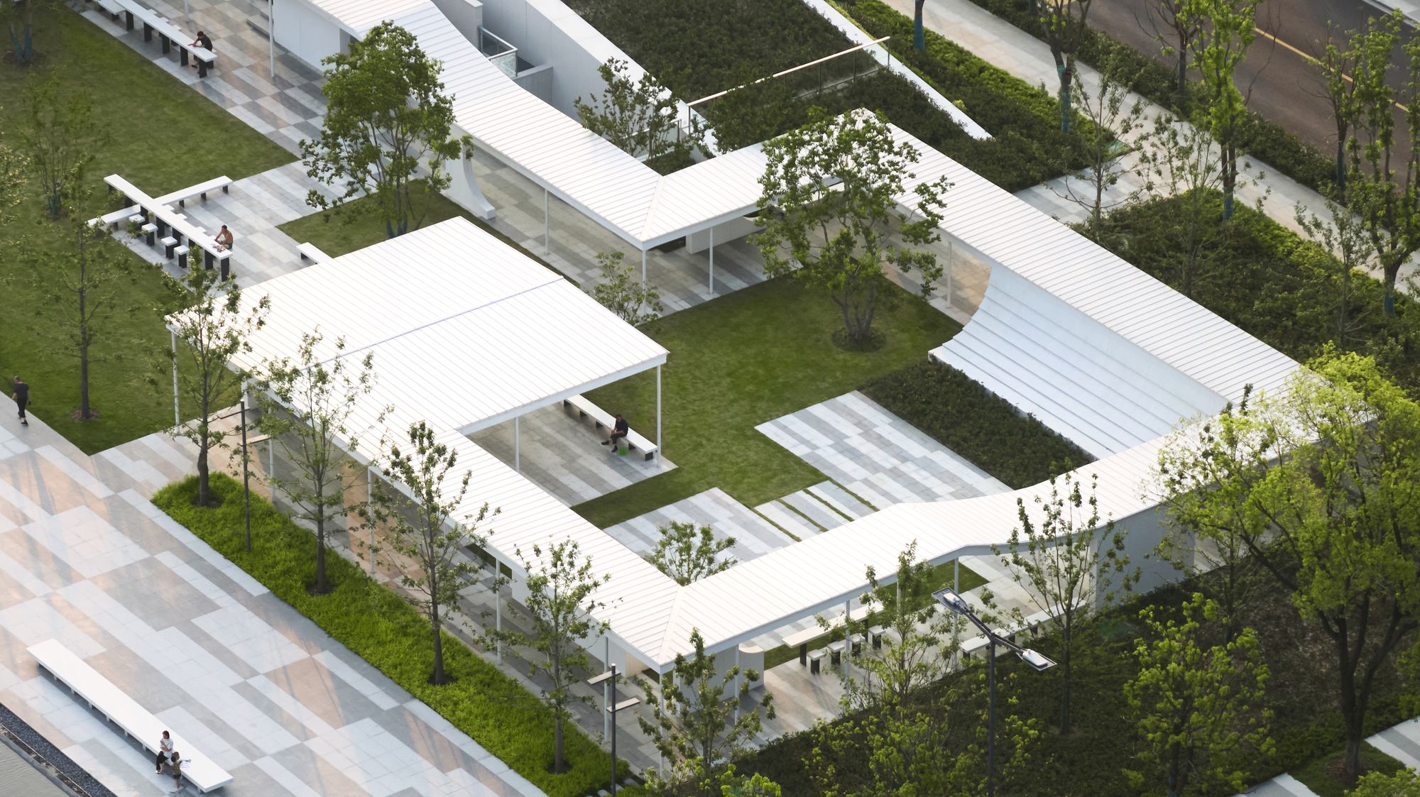 Gallery of Kunshan City Square / Dazhou And Associates - 12