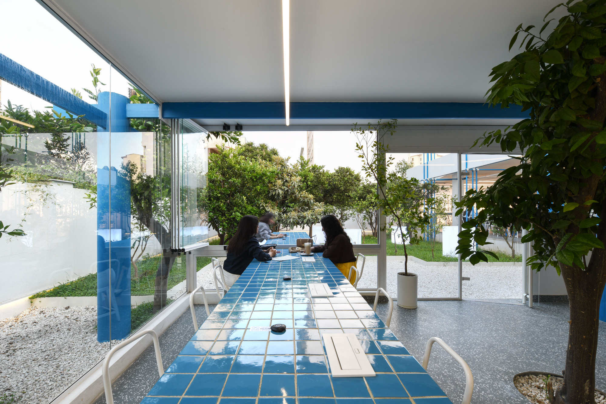 画廊 活力咖啡馆 / VAHID JOUDI STUDIO [Architecture + Design + Construction] - 13