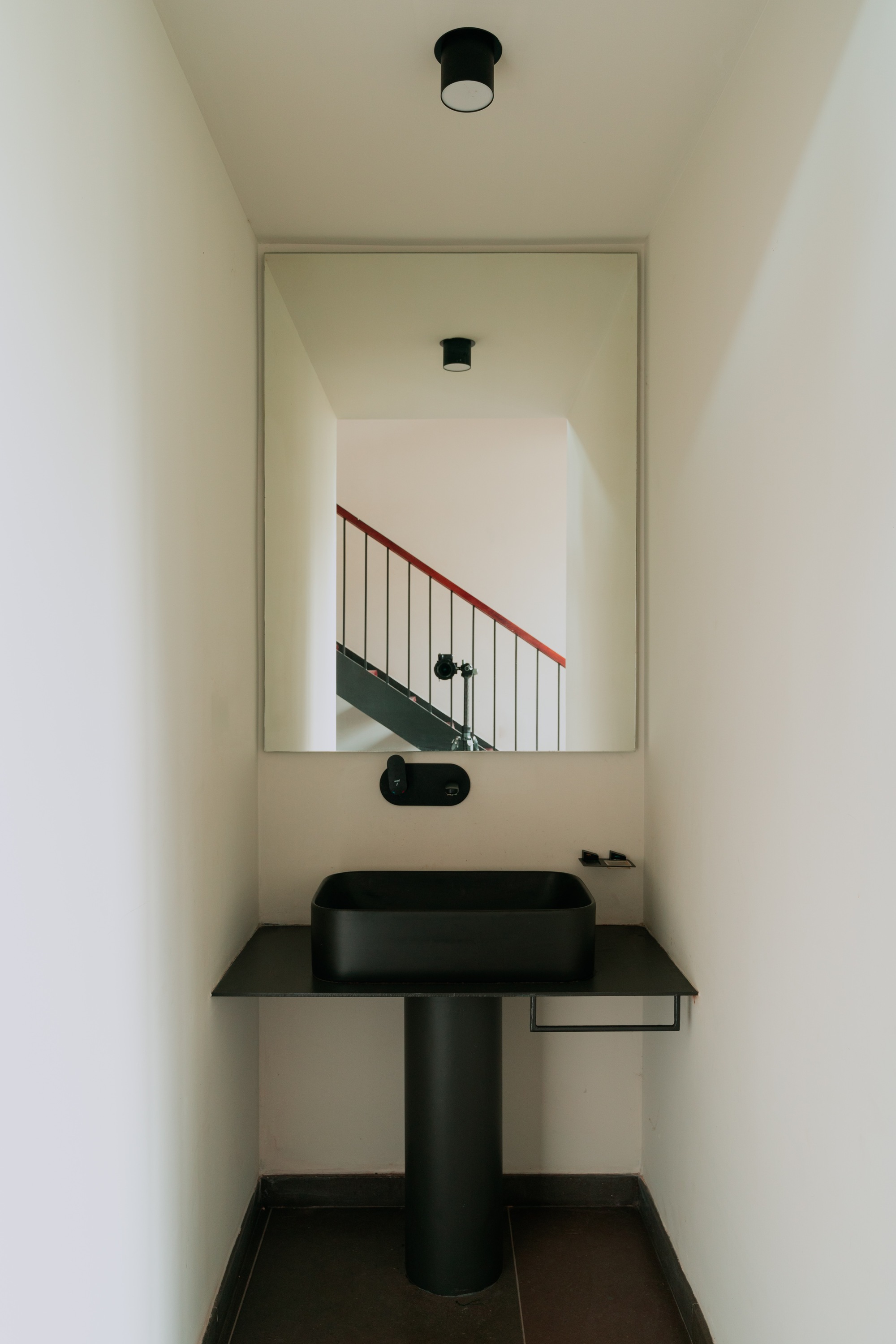 Galería de Residencia Infinity Edge / TROPICAL TONES - 24