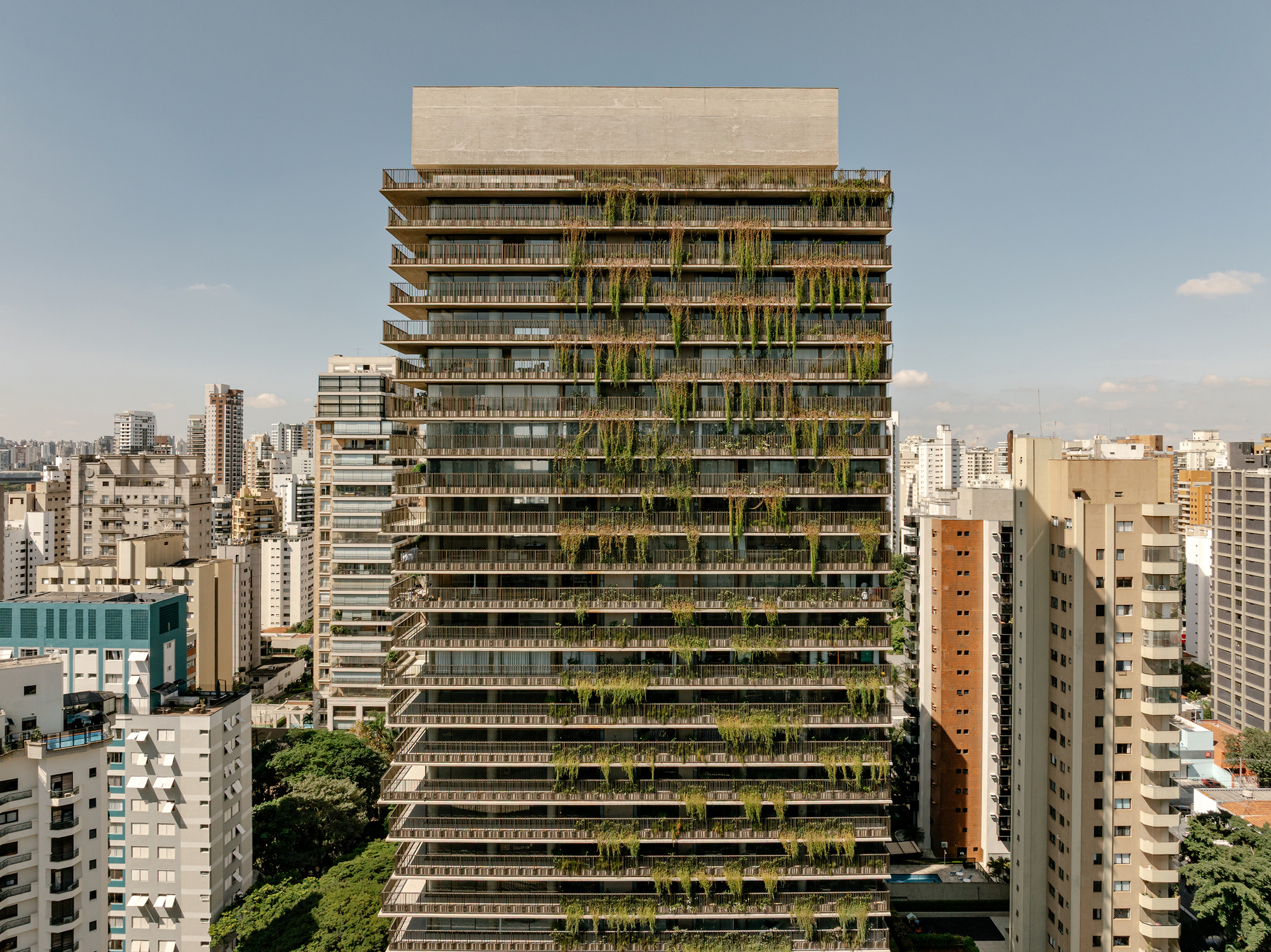 Gallery of Ibaté Building / Studio Arthur Casas - 2