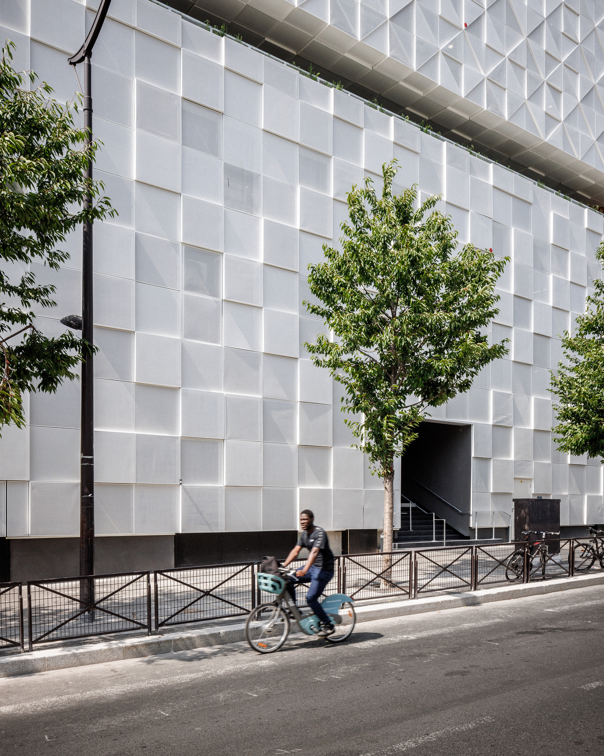 Gallery of 42UP School Extension / AR Studio d'Architectures - 18