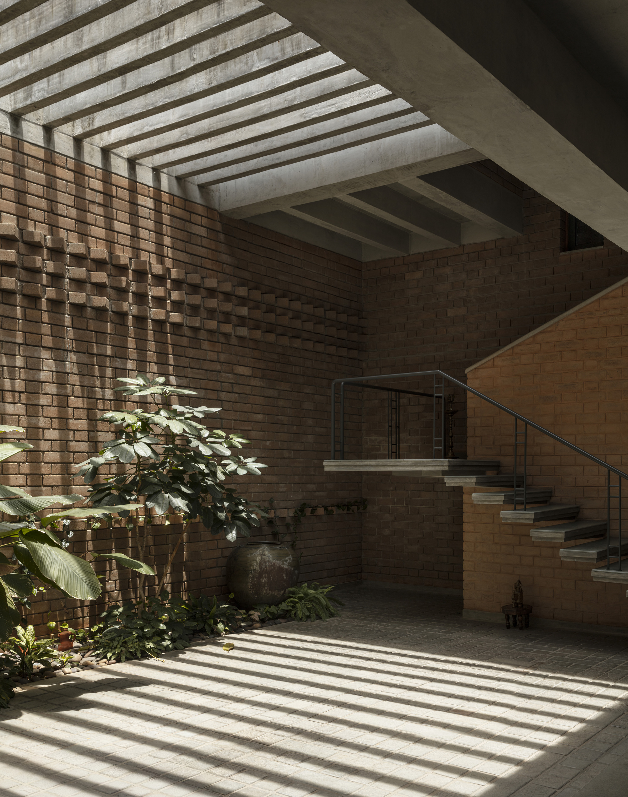 Gallery of Nandivardhanam House / Studio Inscape - 3
