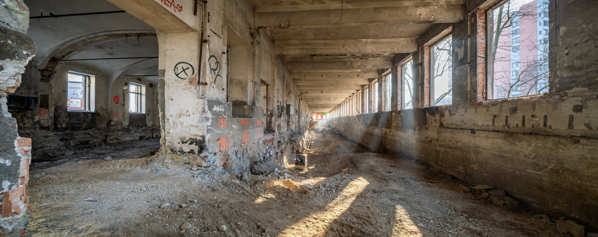 Gallery of Center Rog – Renovation and Creative Center / Mendoza ...