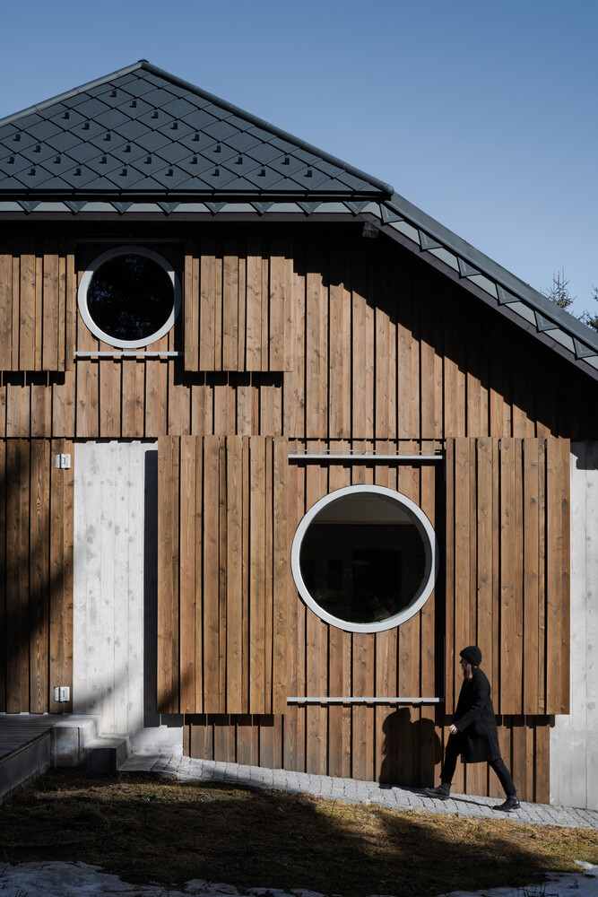 Gallery of Borová Lada Cottage / Studio Plyš - 10