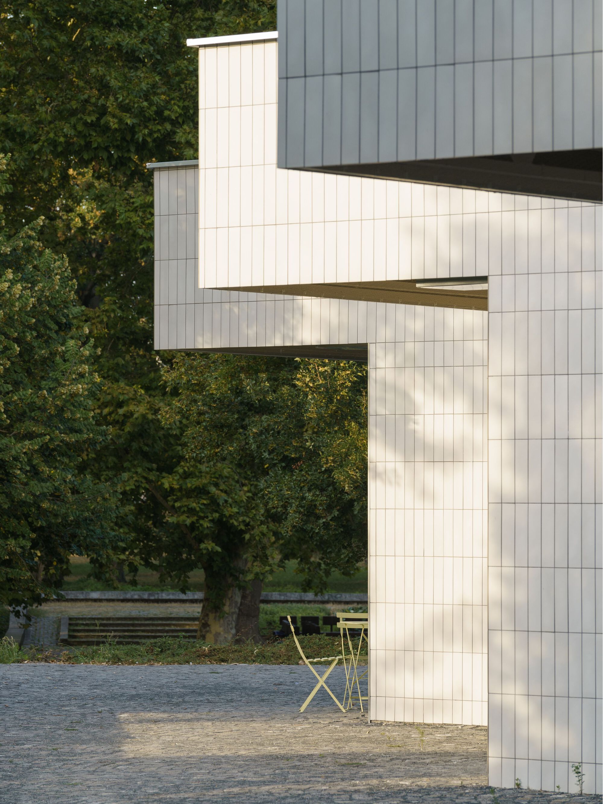 Galería de Bistró Ferdinand / Grau Architects + studeny architects ...