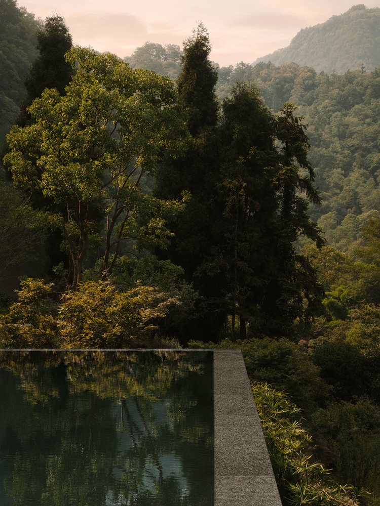 Galería de ZOLAND · Emei Resort / Studio J. Bridgland - 16