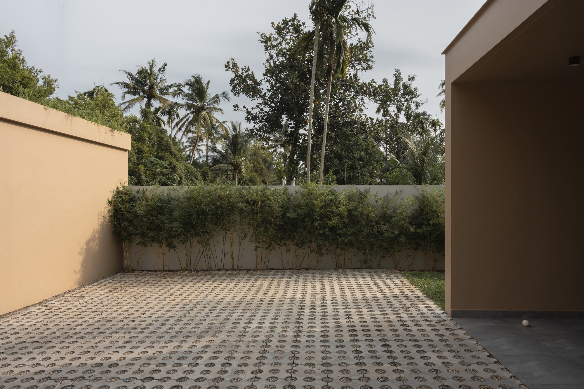 Gallery of Corridor House 2.0 / i2a Architects Studio - 25