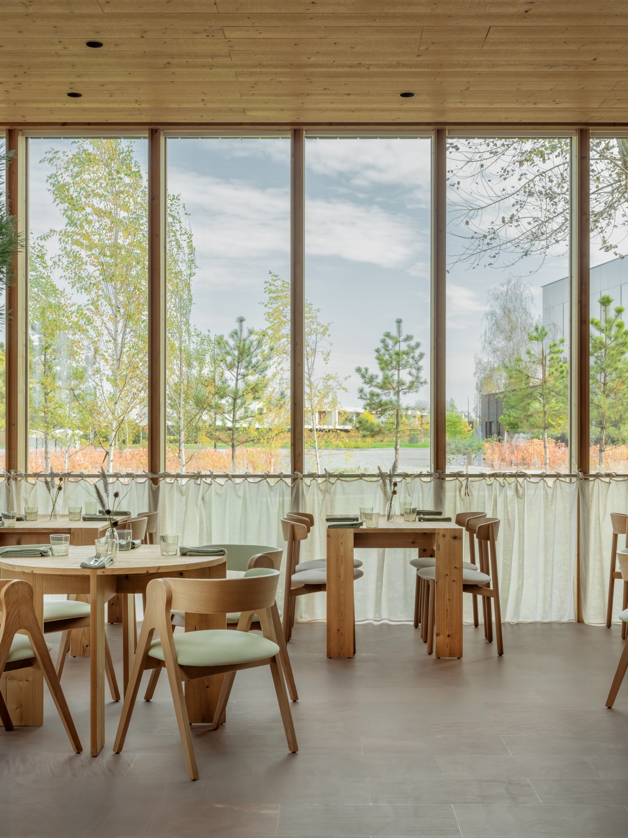 Gallery of Farm Table Restaurant / YOD Group - 8