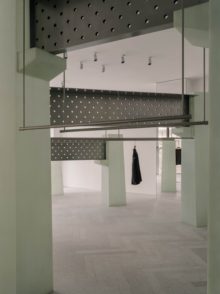 Galeria de Loja sage MixC Shenzhen / say architects - 11