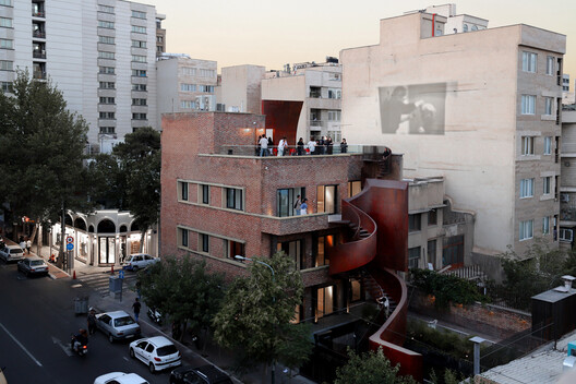The Poet's House / Next Office–Alireza Taghaboni | ArchDaily