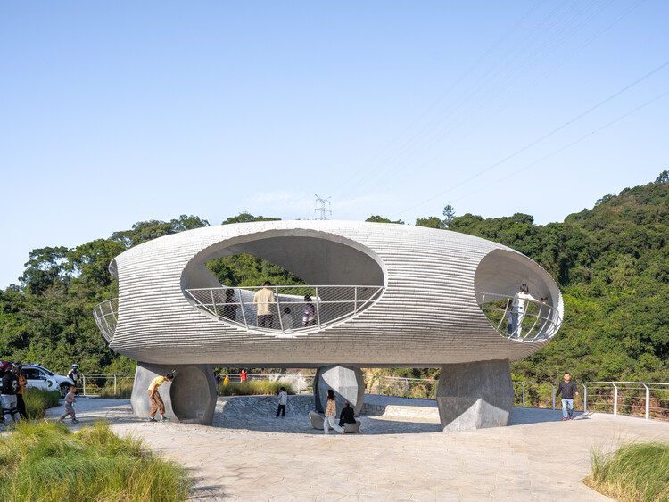 Resting Loop with Views / HCCH Studio | ArchDaily