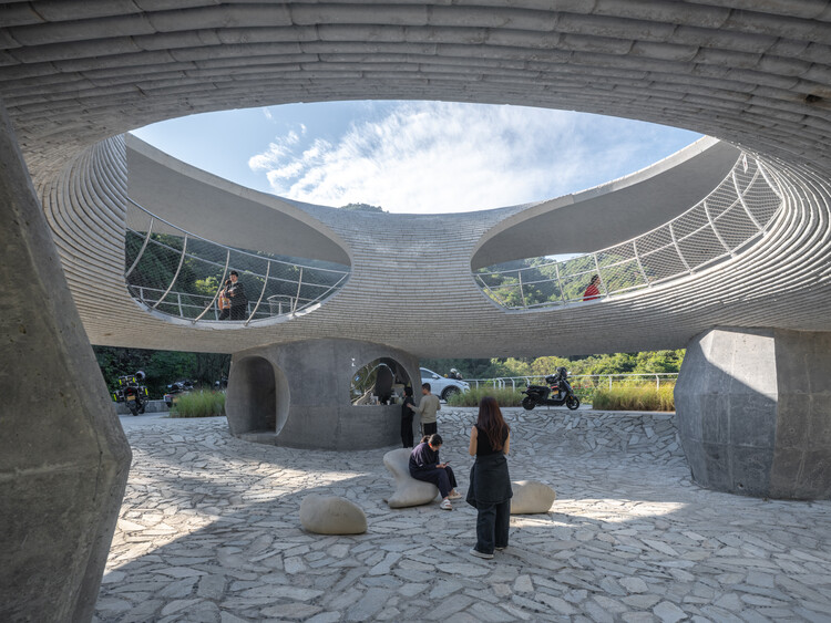 Circuito de Descanso com Vistas / HCCH Studio | ArchDaily Brasil